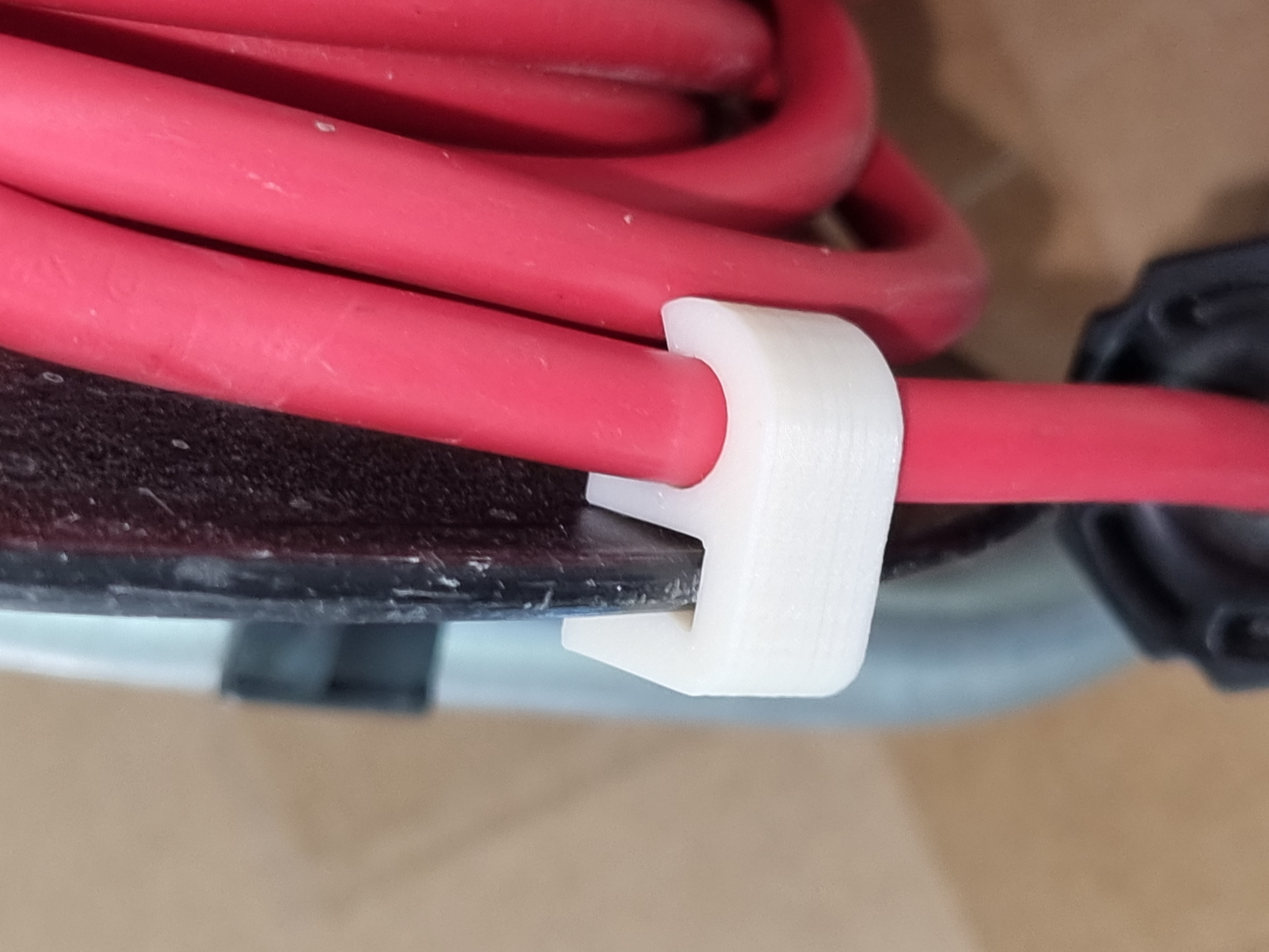 Holding clips for power cord roll by Sica | Download free STL model ...