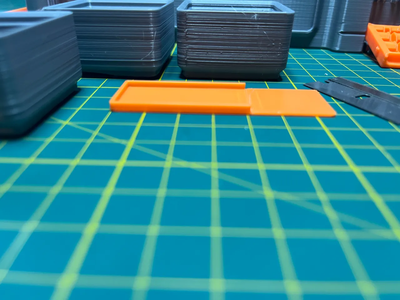 Gridfinity Bin Label Cutting Jig by Crixiss | Download free STL model | Printables.com