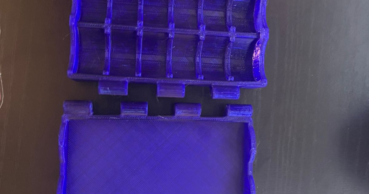 Adjustable Bobbin Storage Box with Magnetic closure by Iceburn ...