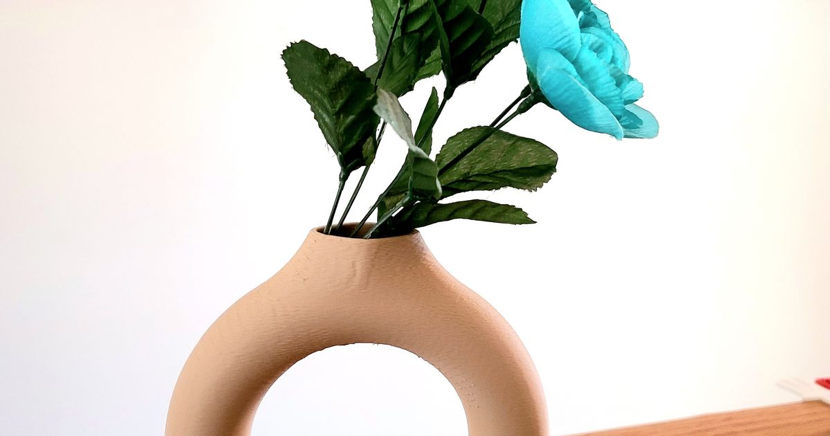Holy Moly! - Modern Vase by Makers Mashup | Download free STL model ...