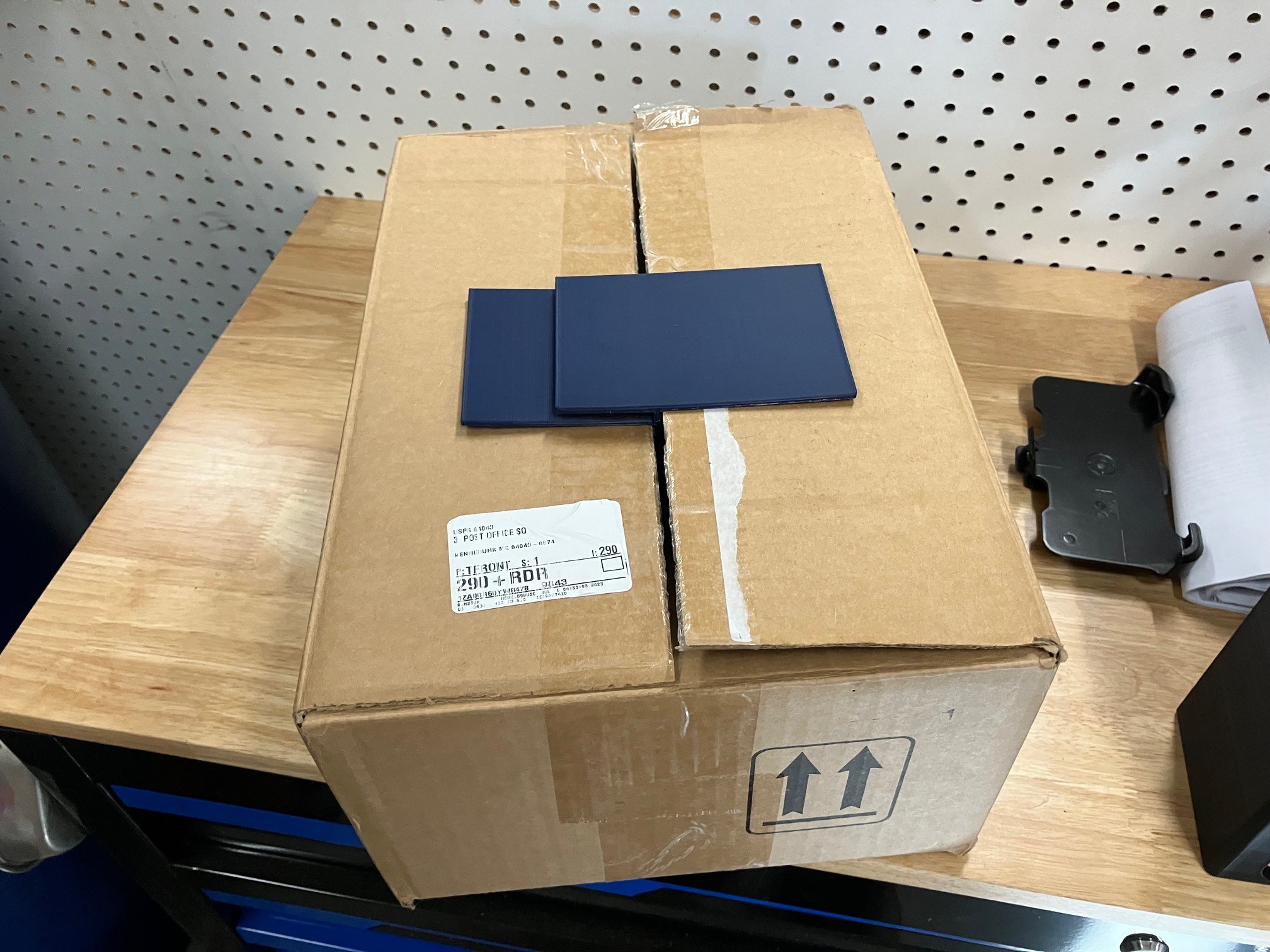 velcro closure tabs for cardboard boxes by hobbyguyme | Download free ...