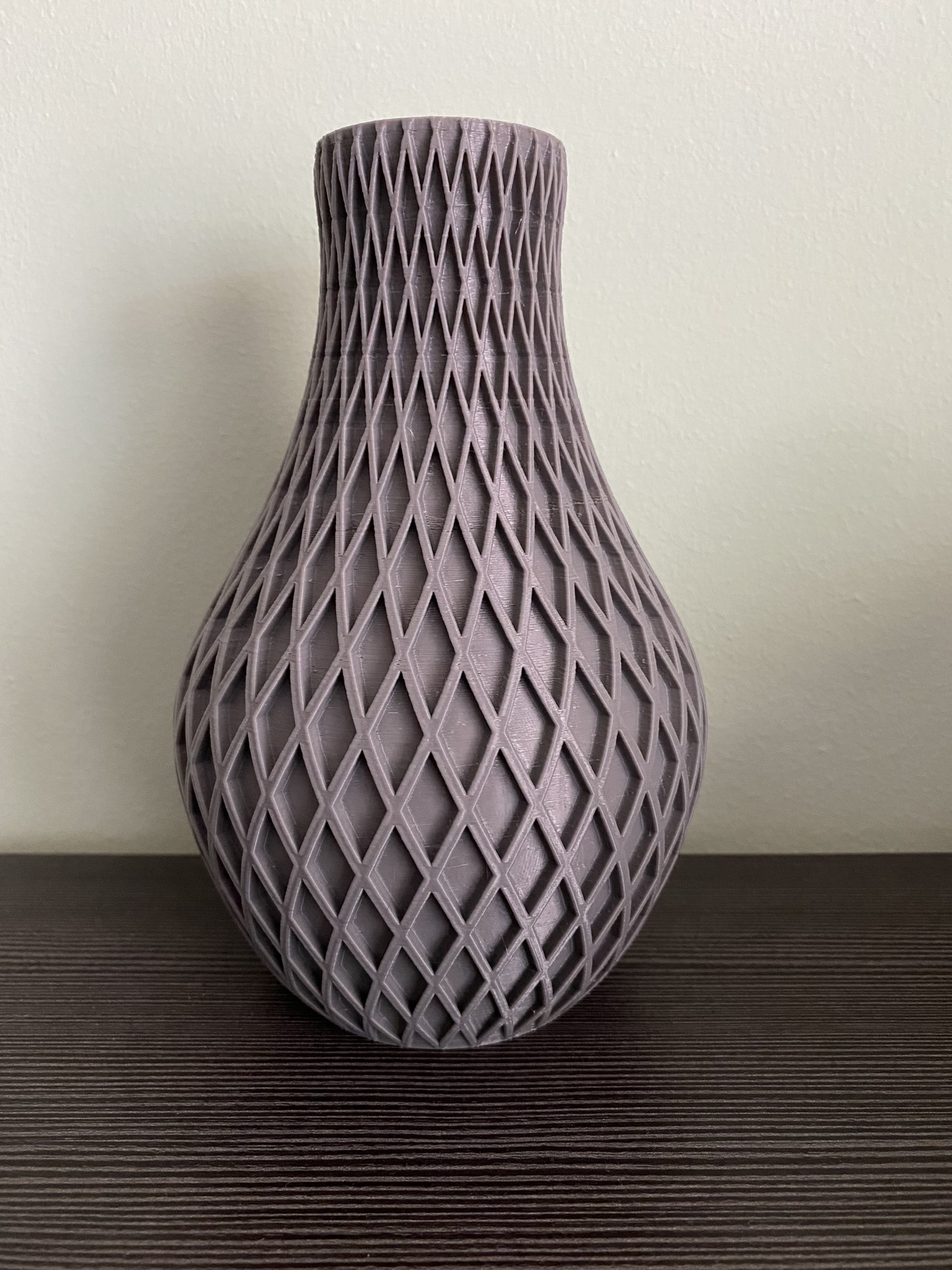 Vase Modern Raute Grau 3D Druck by geschmolzenesplastik.de | Download ...