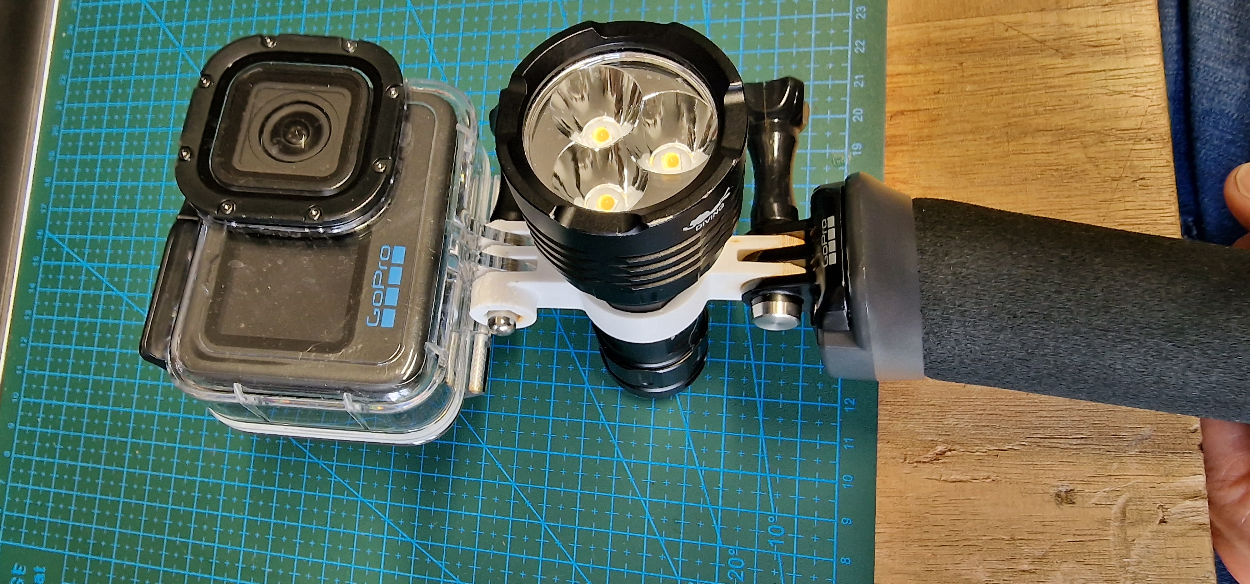 GoPro Dive Lamp Mount by Crami | Download free STL model | Printables.com