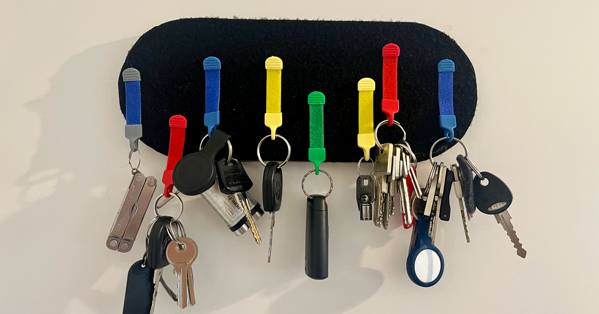 Key-holder hook and loop system by Michel Bauer | Download free STL ...