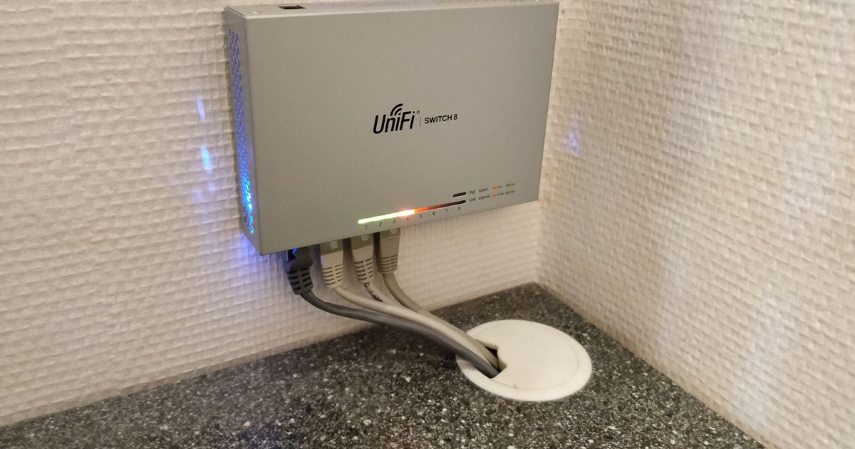 UniFi Switch 8 drill guide by Mikey | Download free STL model ...