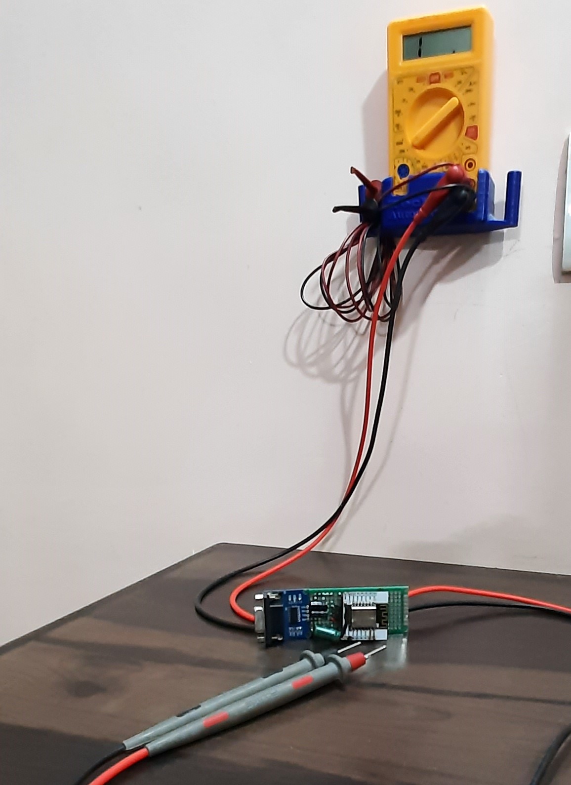 Multimeter Stand for hands free mesurment by Ashish | Download free STL ...