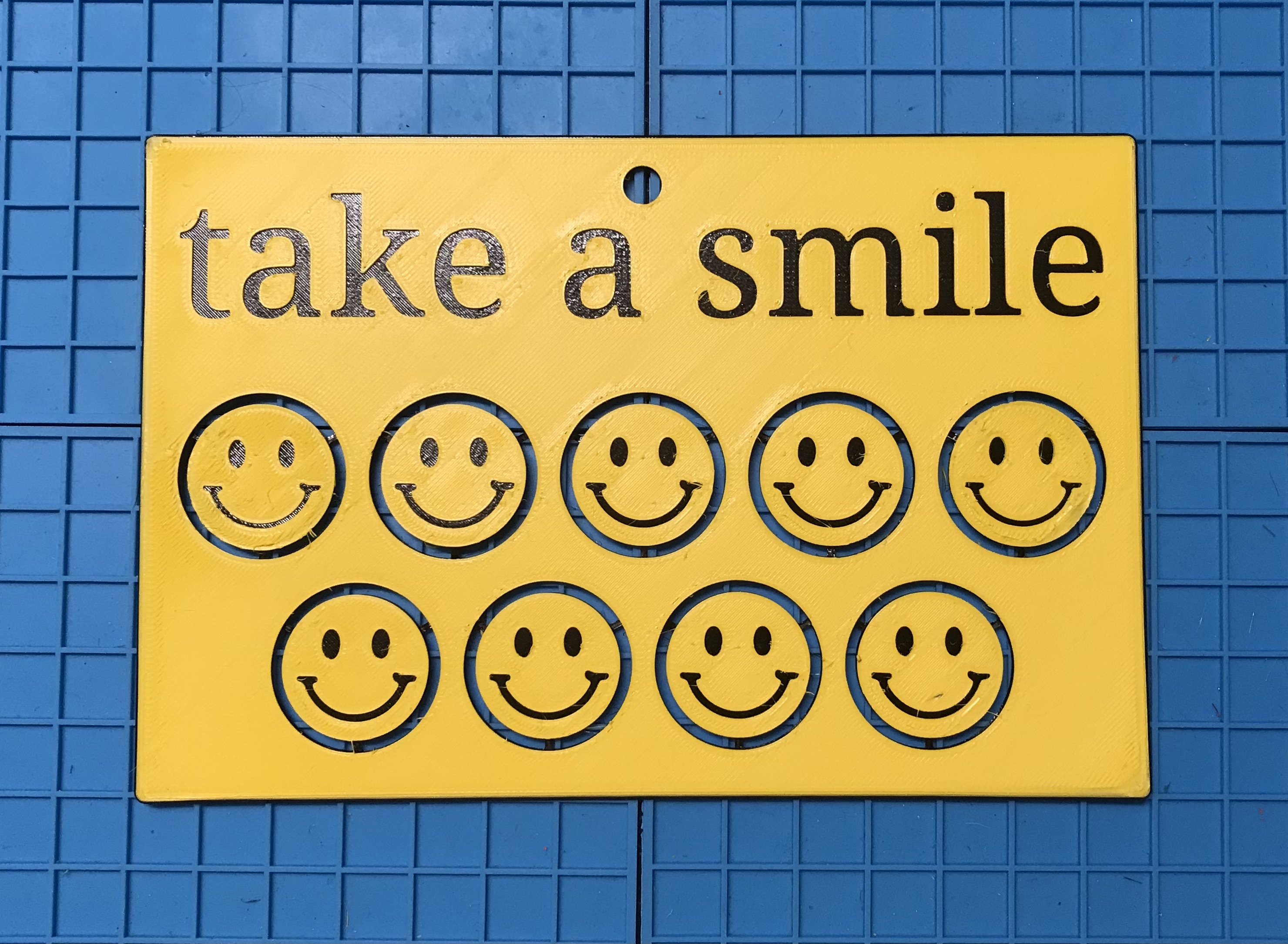 take a smile - spread a little positivity by te.3D | Download free STL ...