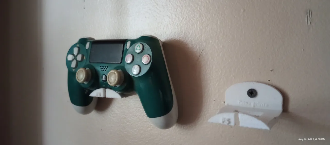 game controller wall mount by fattie ray | Download free STL model ...