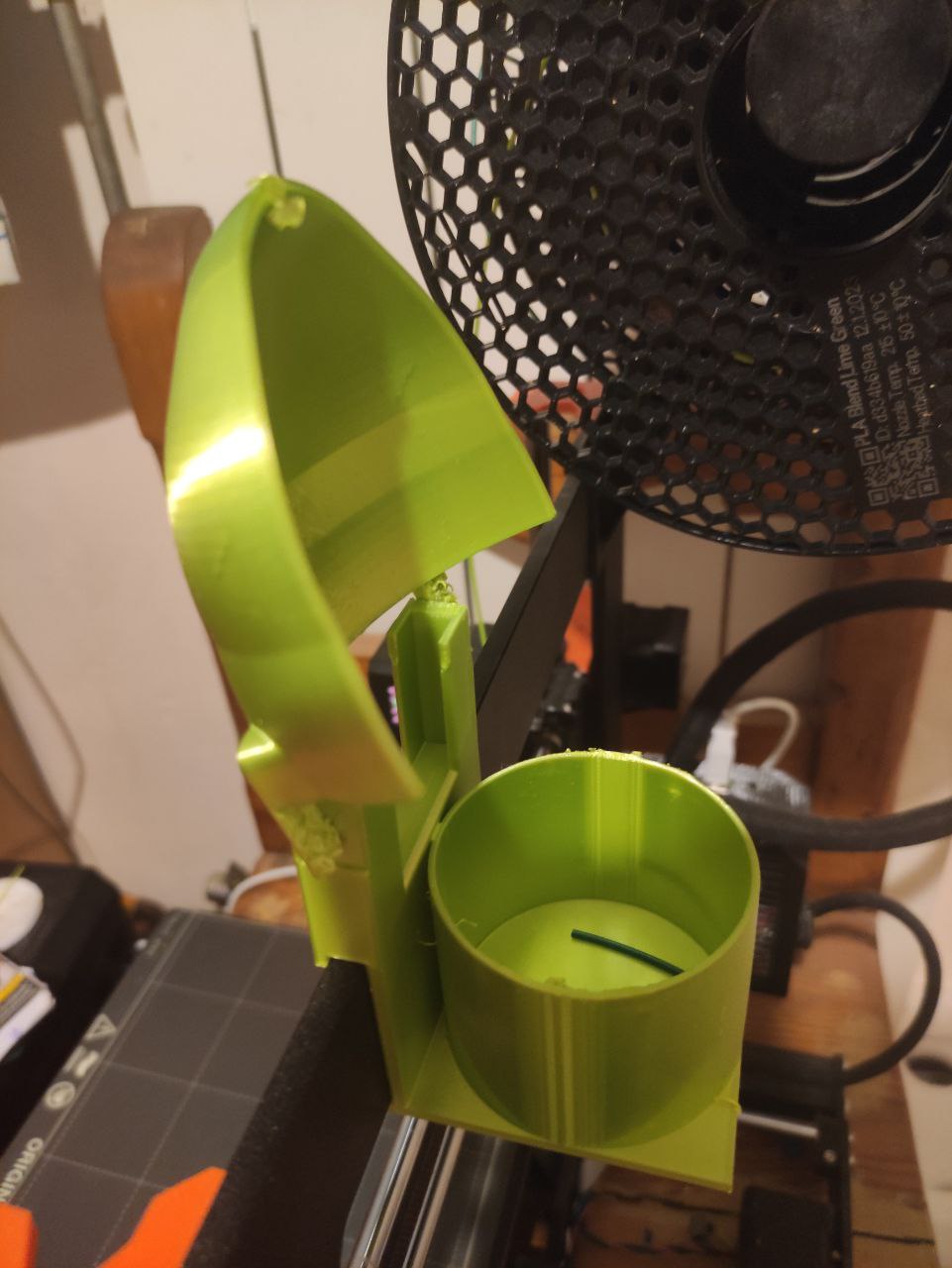 Filament Cutter with Bin!!! by Lazar Gaming | Download free STL model ...