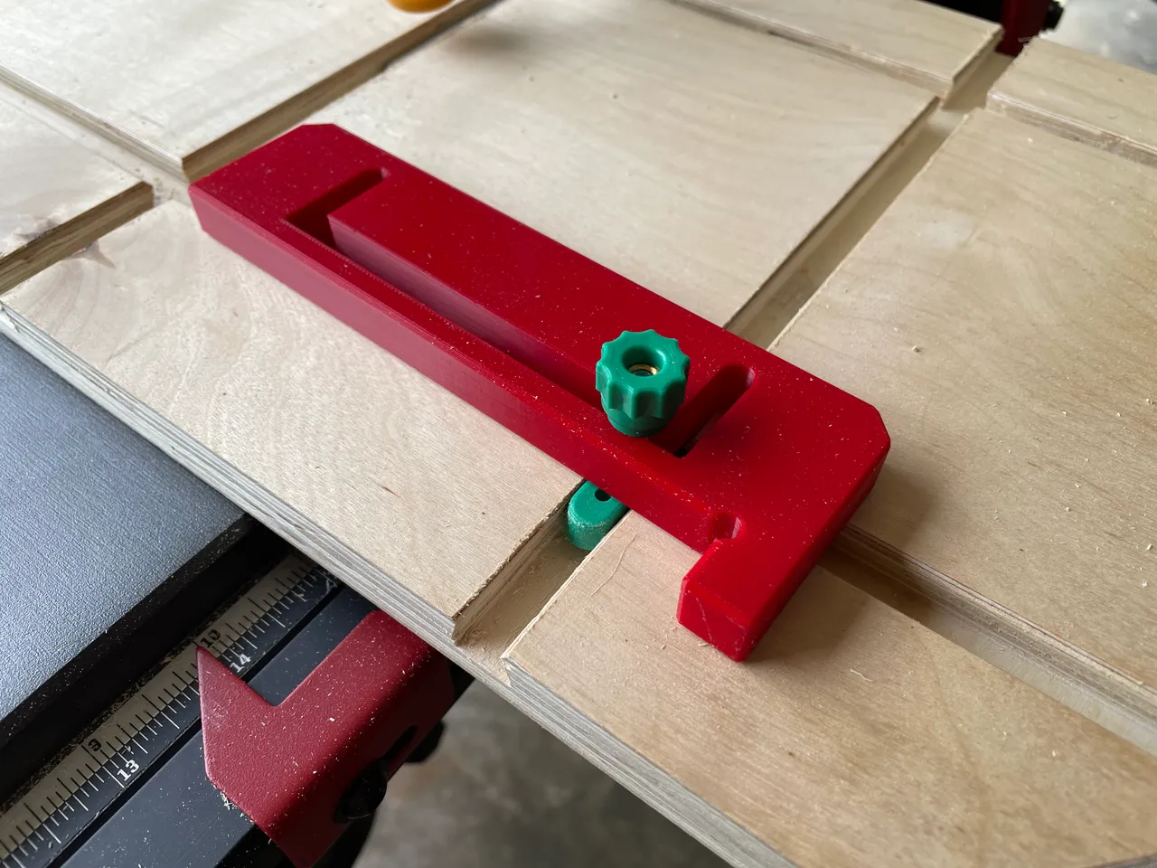 Microjig Tapering Jig Stop by Eltord | Download free STL model ...