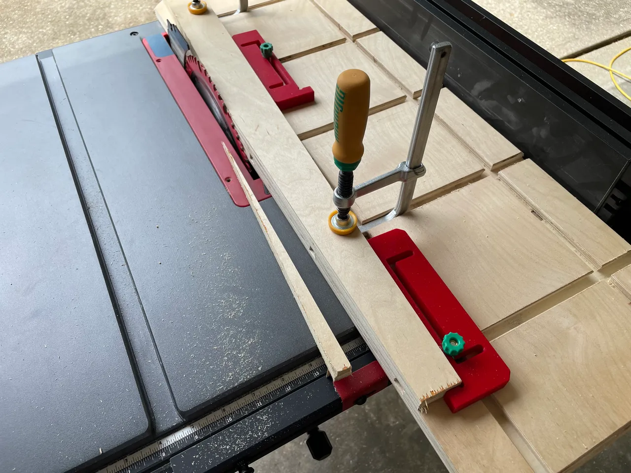 Microjig Tapering Jig Stop by Eltord | Download free STL model ...