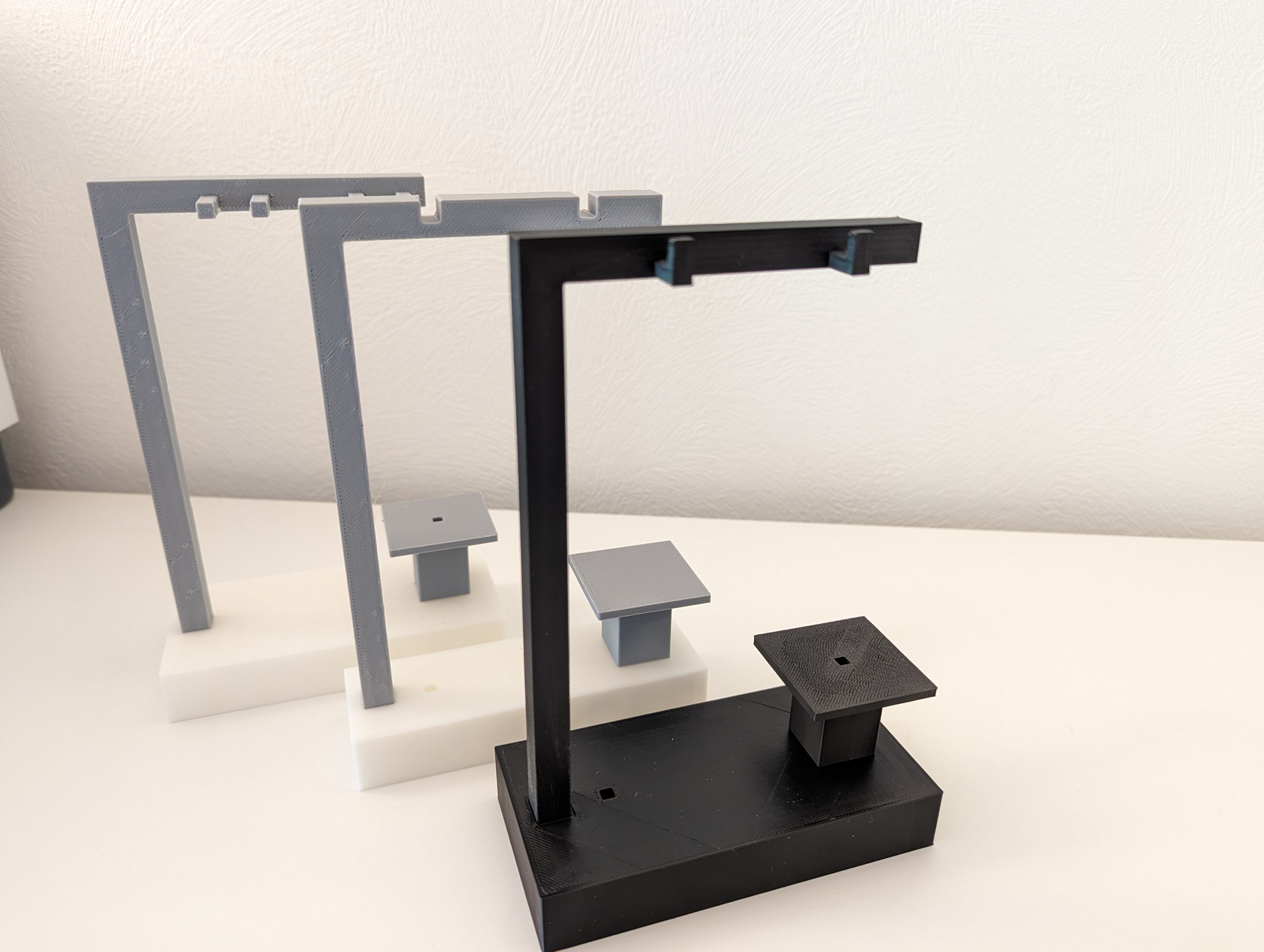 Low Poly IEM Earphone Stand by Ke We | Download free STL model ...