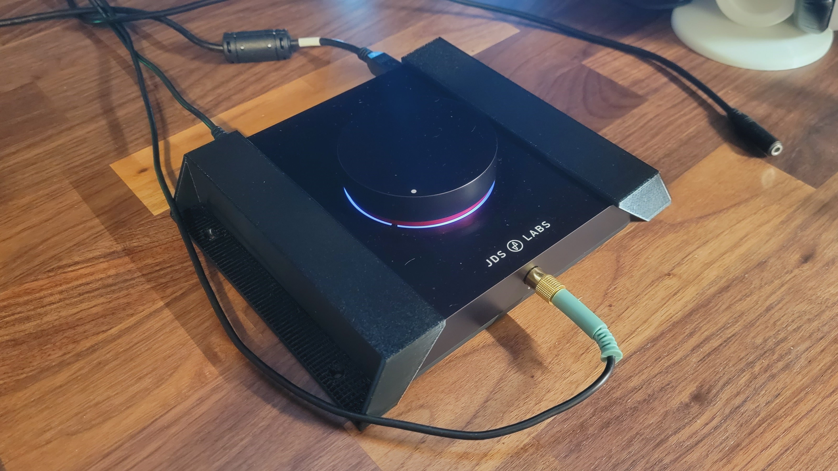 JDS Labs Under Desk Mount by Boombaasta | Download free STL model ...