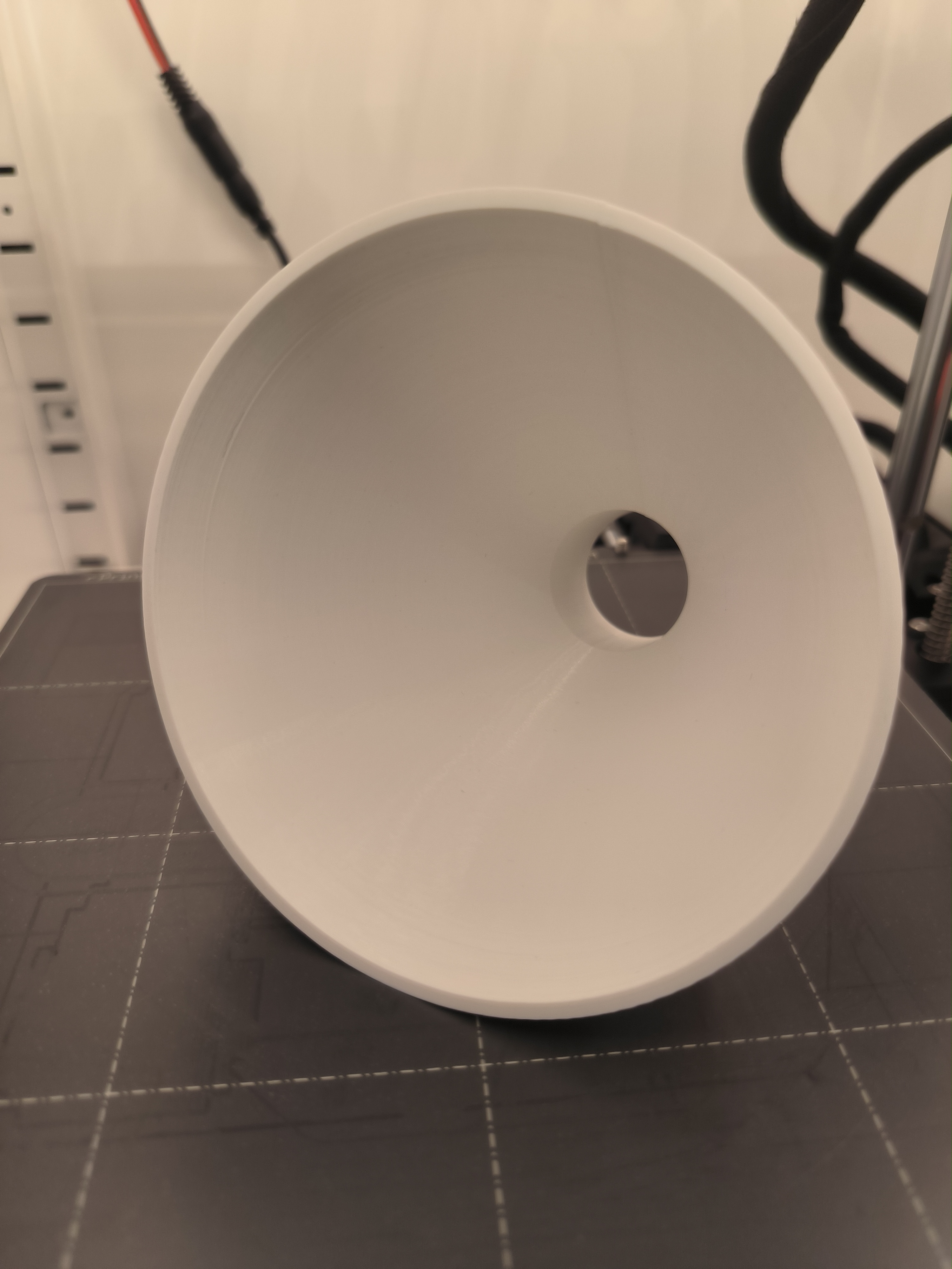 Wide Funnel by Mike | Download free STL model | Printables.com