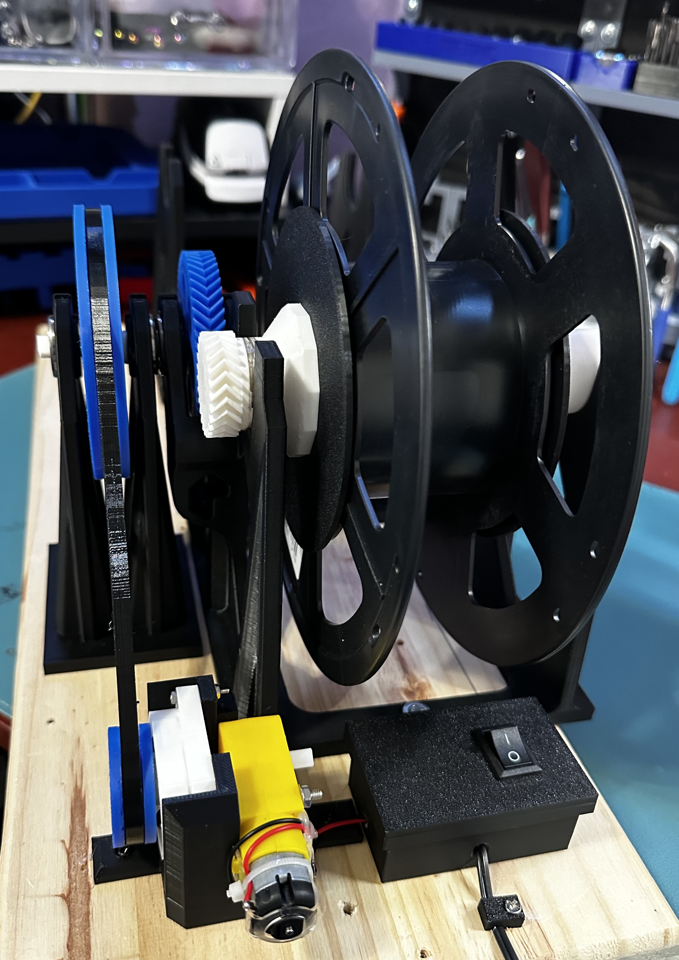 Bambu Lab Motorized Spool Winder von Wiz3D | Kostenloses STL-Modell ...