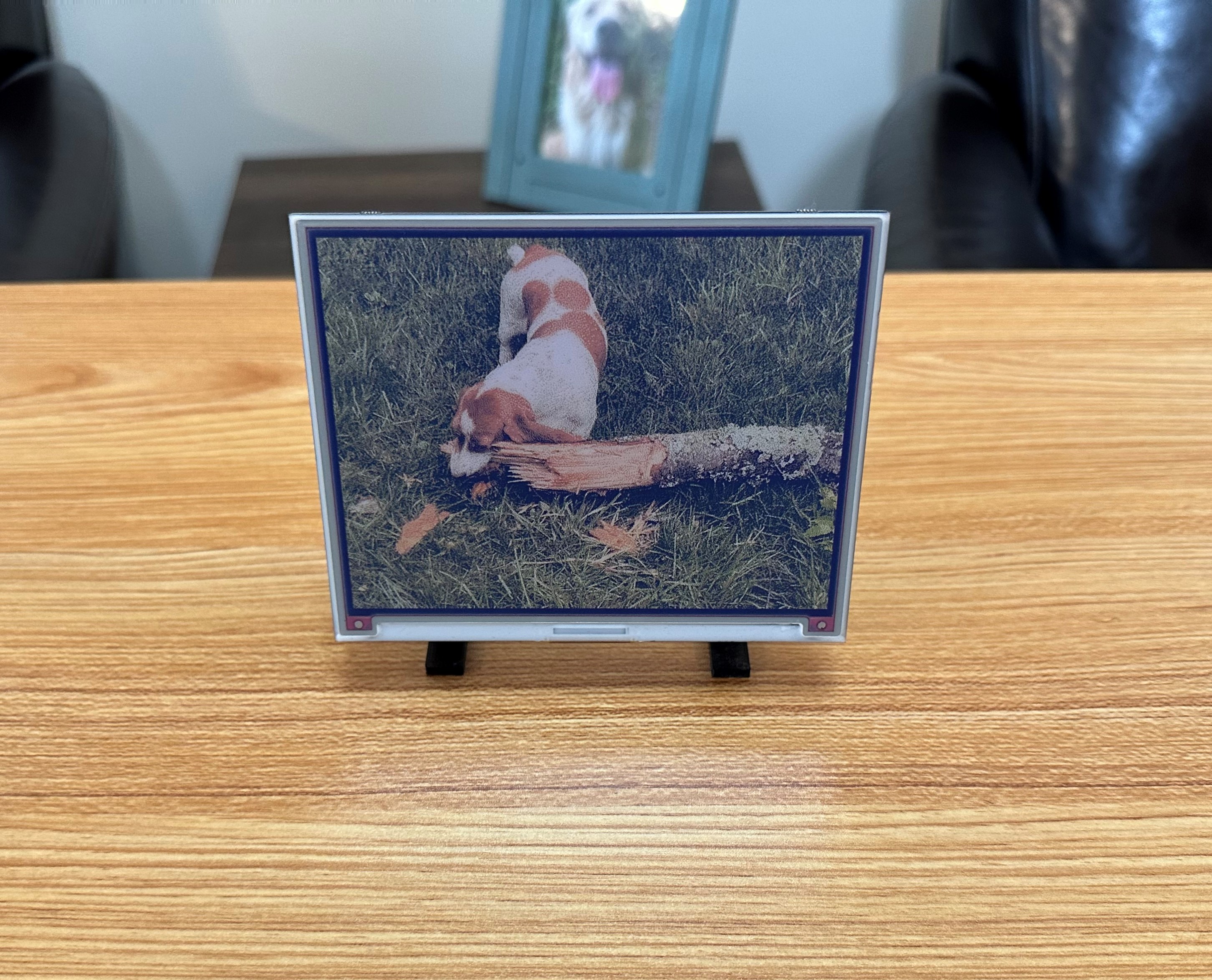 PiInk - A Raspberry Pi Powered E-Ink Picture Frame by tlstommy ...