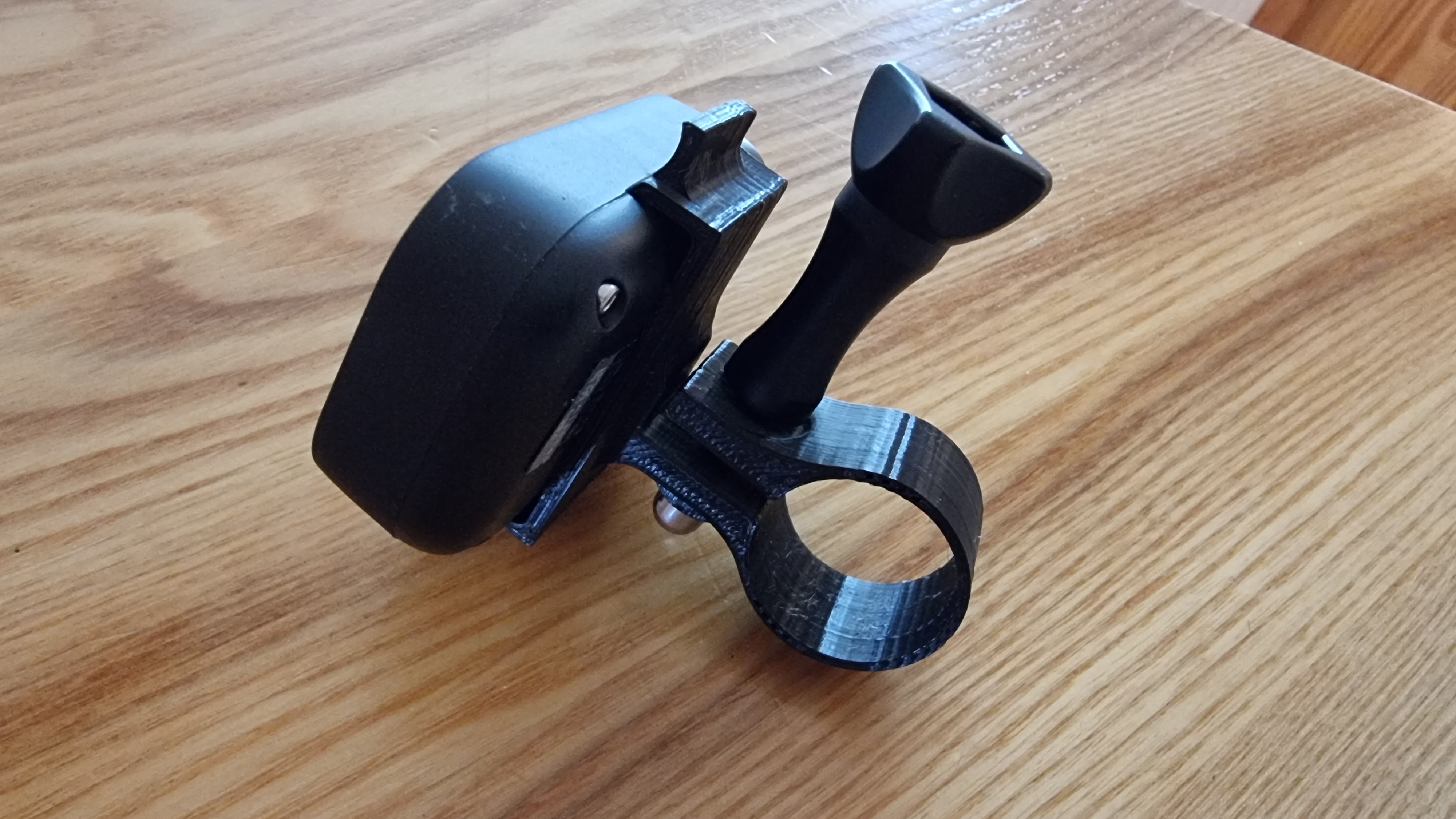 GoPro remote handlebar clip mount by janispelekis | Download free STL ...