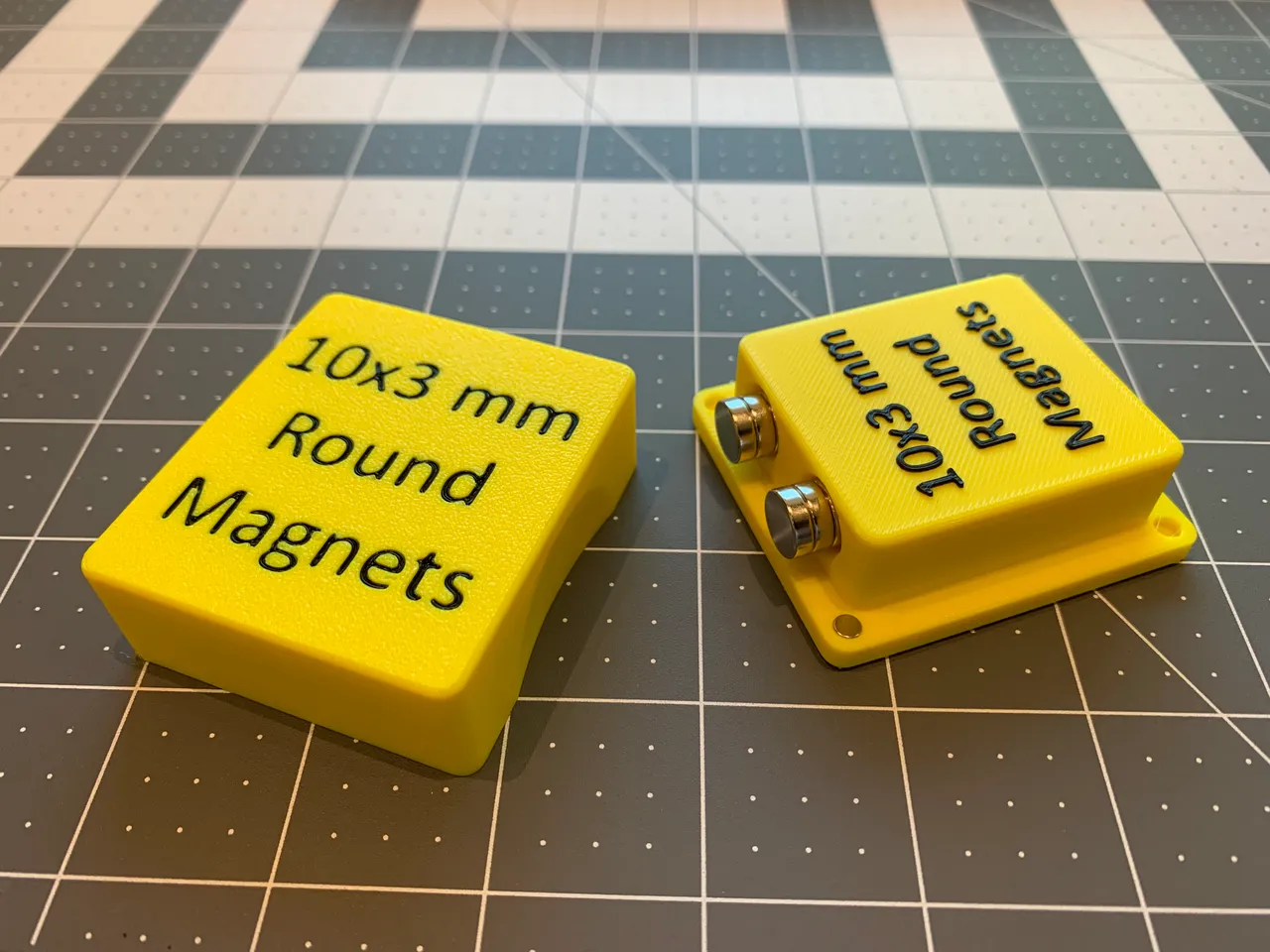 Round Magnet Storage by JoeLightning | Download free STL model ...