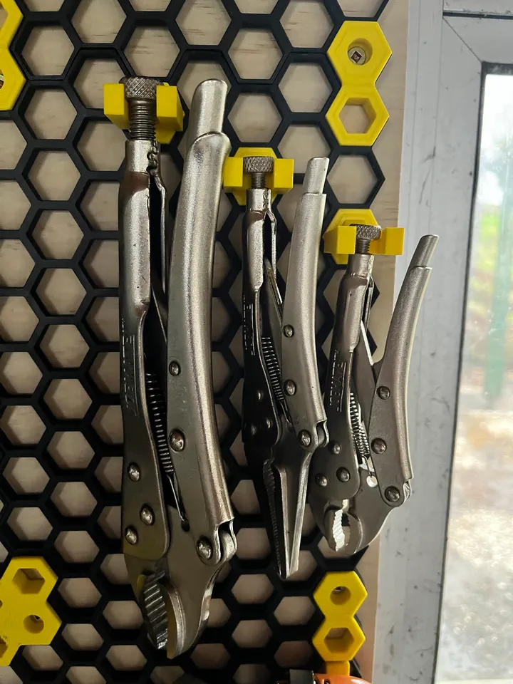 Vice grips holder for honeycomb storage wall HSW with fusion 360 files ...