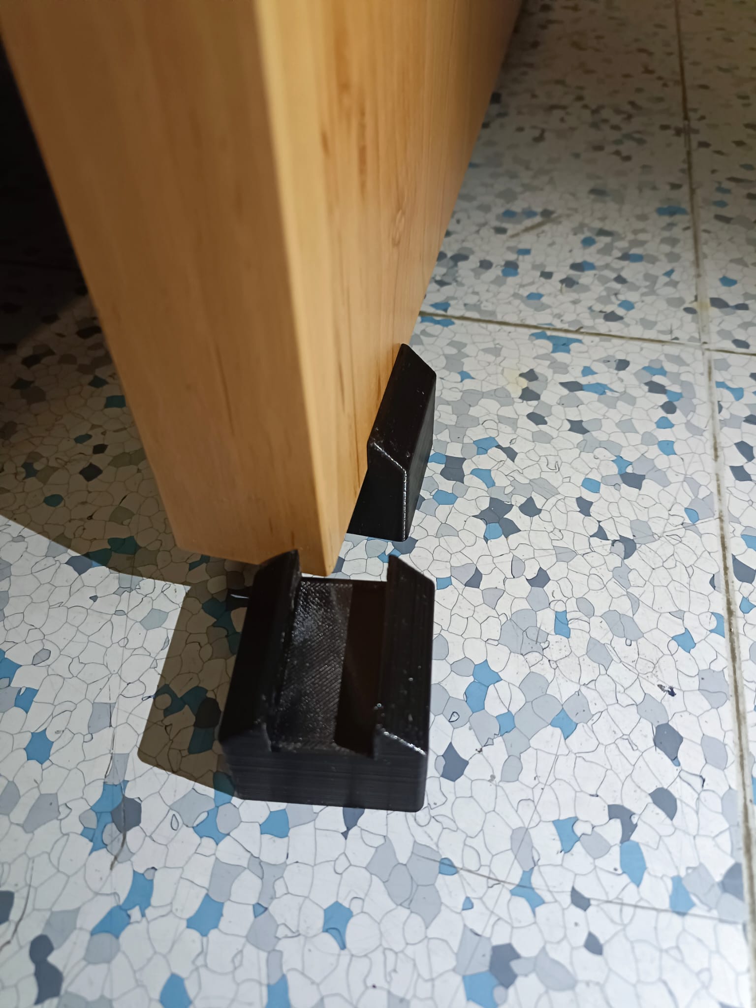 Podložka na vyvýšení výšky stolu - Table height mat by Tomáš Filka ...