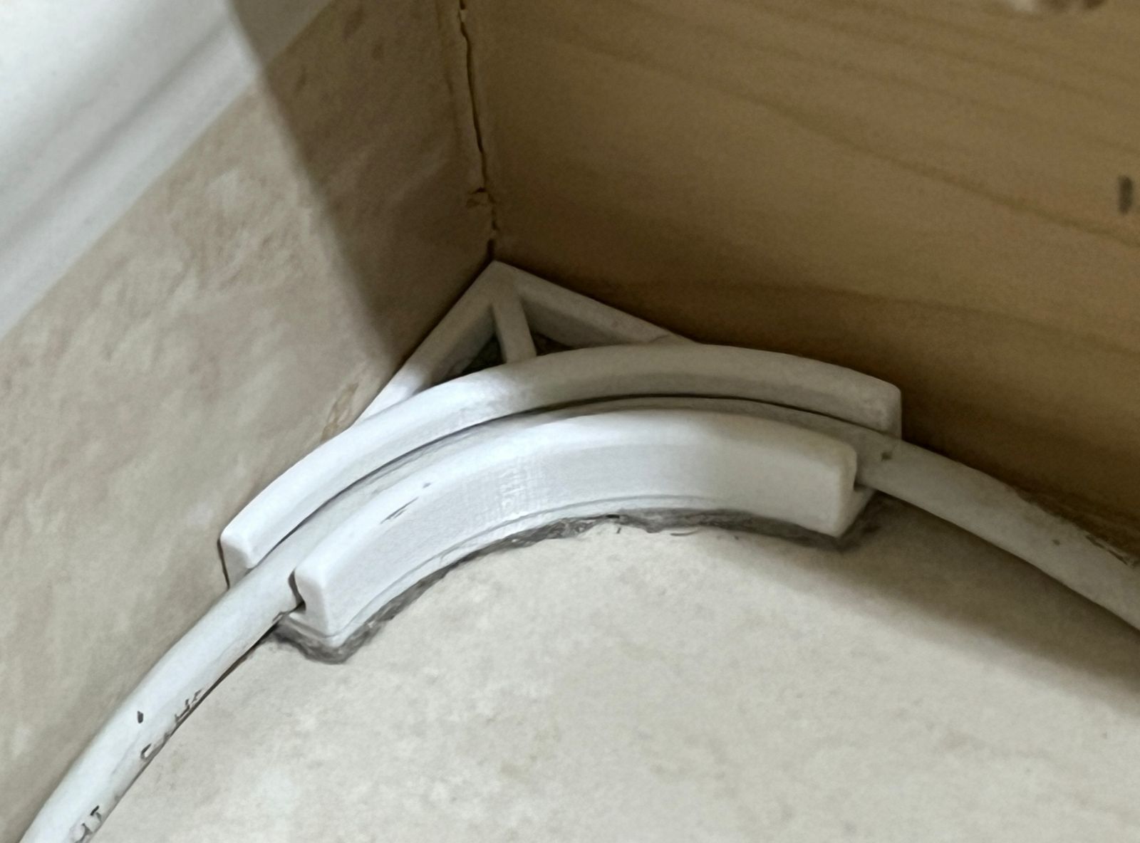 Internet Cable Corner Organizer by Ahmad | Download free STL model ...