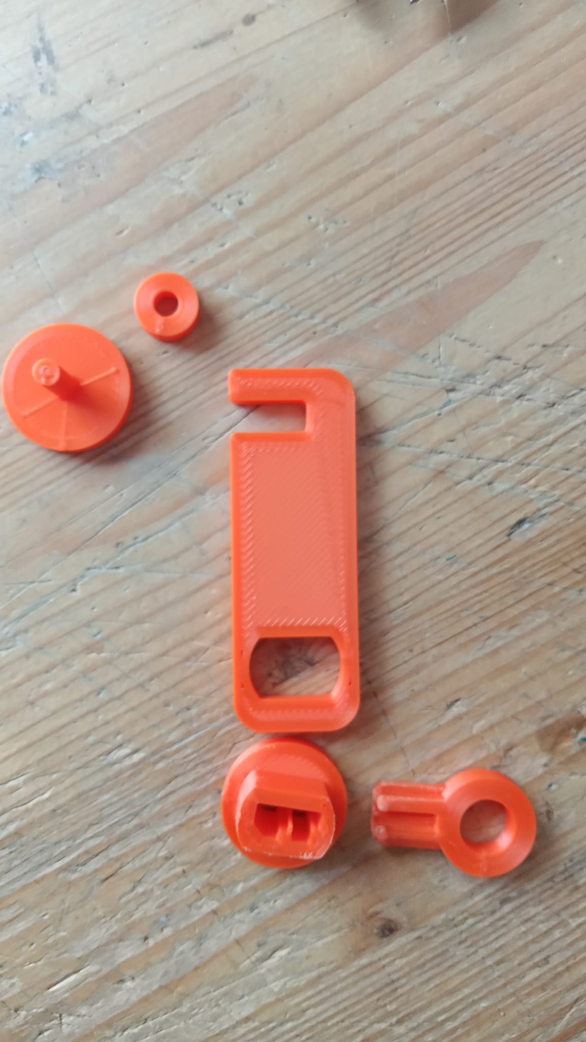 a locking system with key for my 3d printer enclosure by Pilou ...