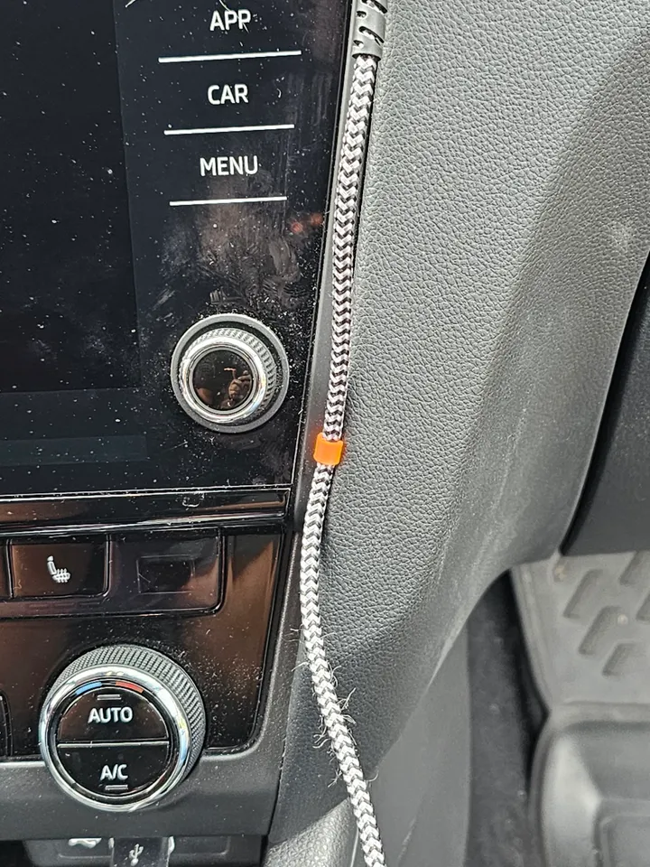 Kabelclip fürs Auto / Cable clip for car [PETG and TPU Version] by ...
