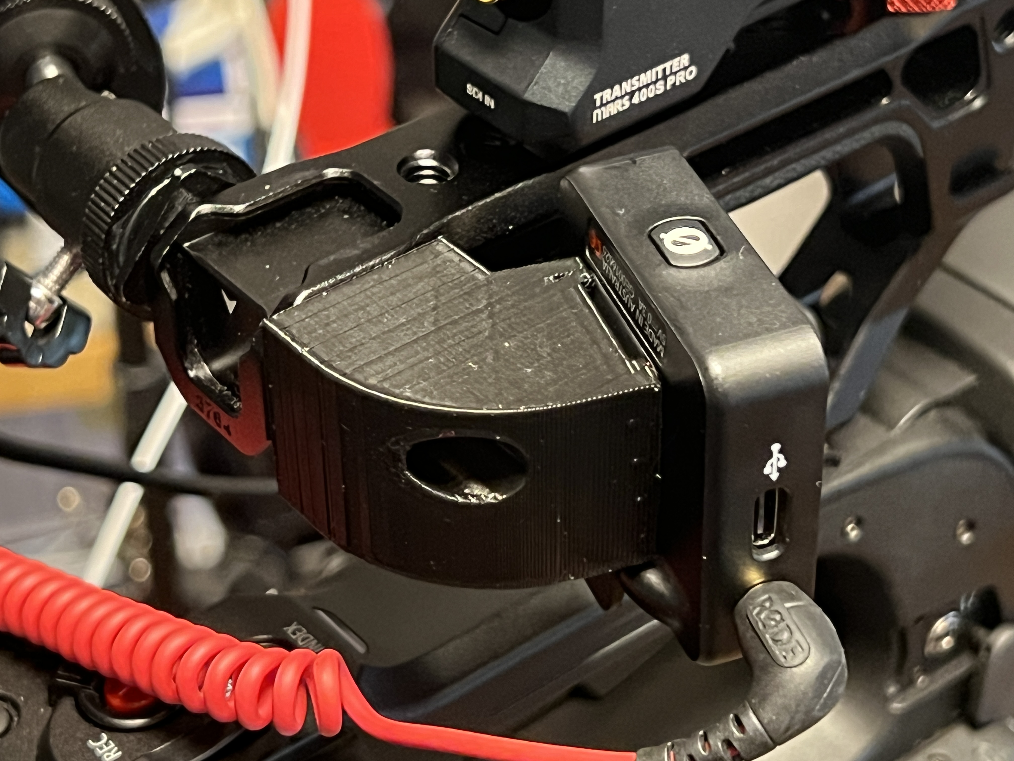 Rode Wireless Go II mount viewable on a Smallrig Camera Handle by ...