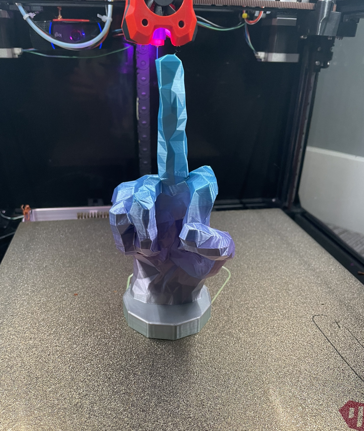 Low Poly Middle Finger por Thomas B | Descargar modelo STL gratuito ...