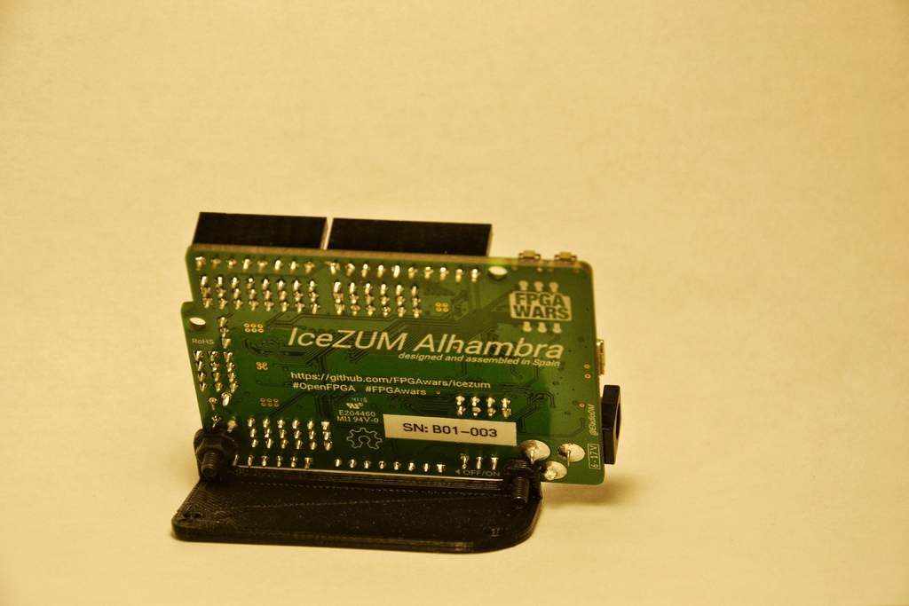 Icezum-Arduino Stand Holder by Julián Caro Linares | Download free STL ...