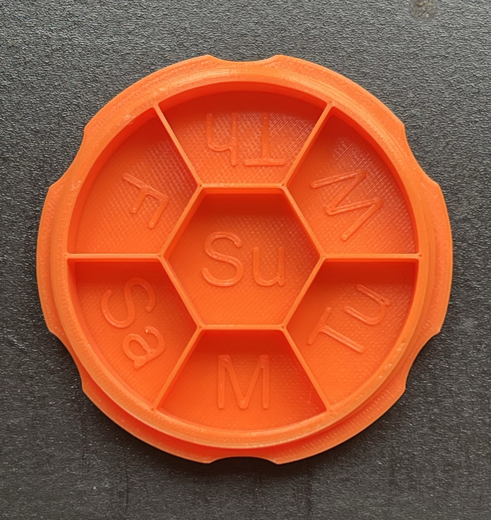 Seven day round pill box by EcoDad | Download free STL model ...