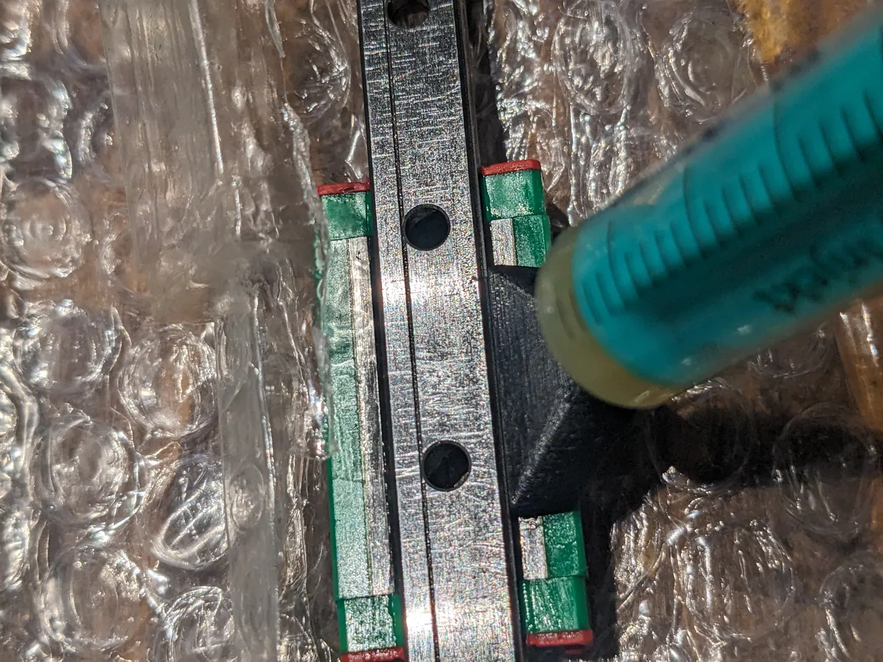 Linear rail greasing tool by dworki | Download free STL model ...