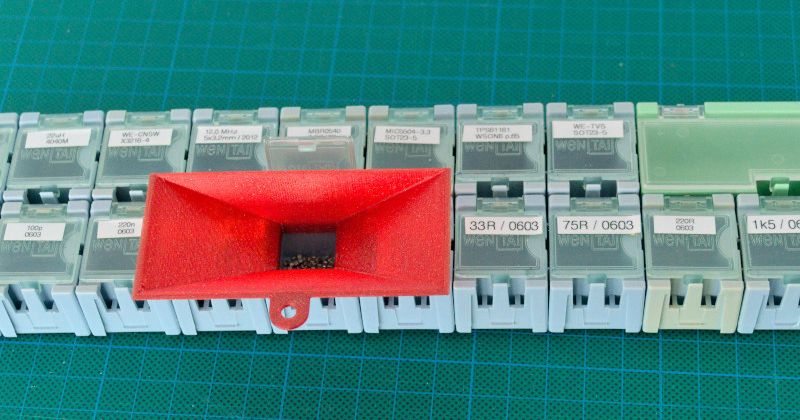 Rectangular, asymmetric funnel for component bins, parametrizable by ...