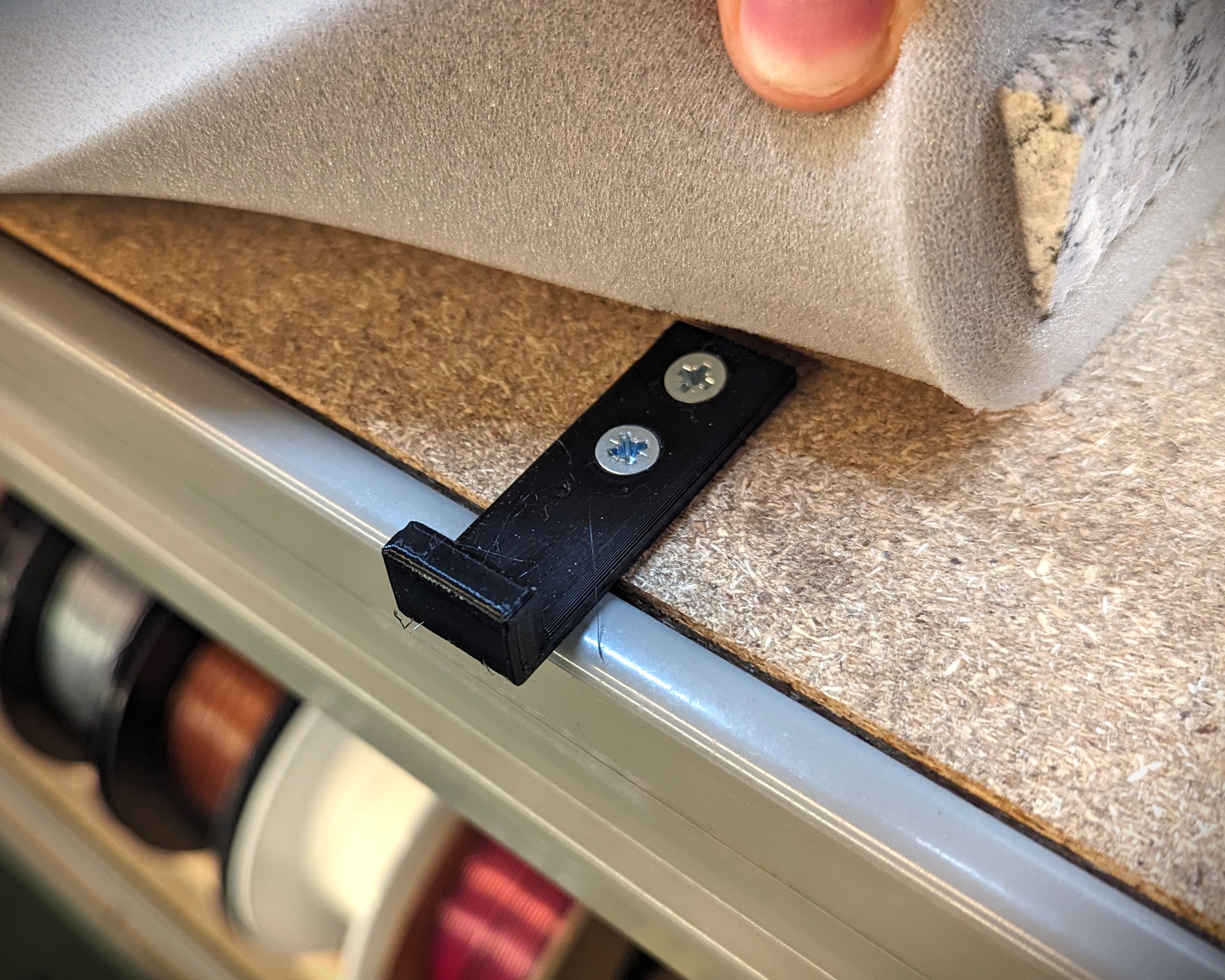 Rako Box Hanger for Shelf by Preischl 3D | Download free STL model ...