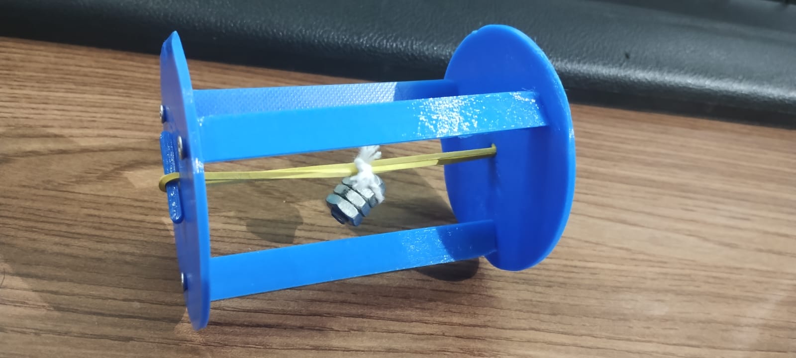 Roll Back Can for potential energy experiment by Gustavo Labbate Godoy ...