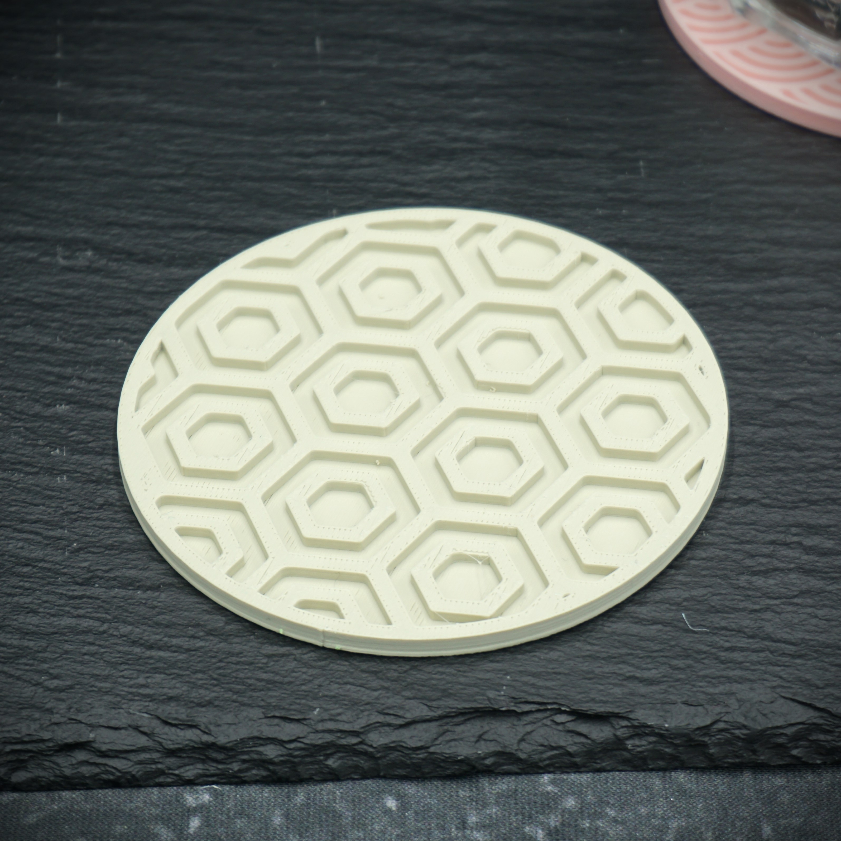 Simple coasters with storage by Preischl 3D | Download free STL model ...