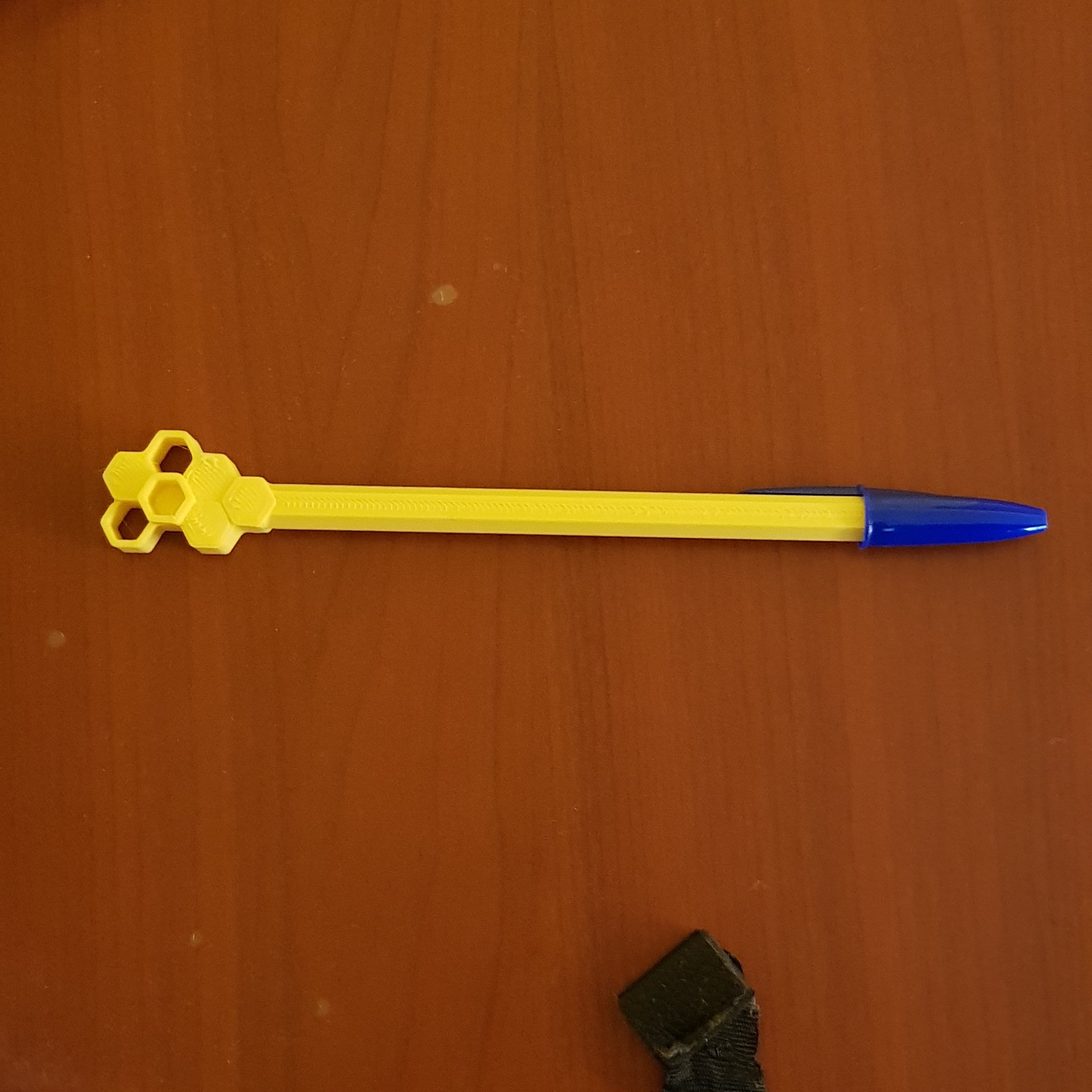 Beehive Pen - Hexagon by Lele88 | Download free STL model | Printables.com