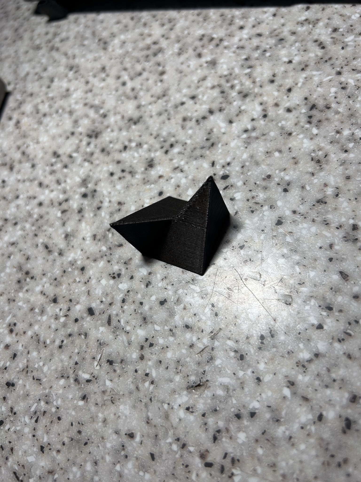 Low Poly Cube by George Tempest | Download free STL model | Printables.com