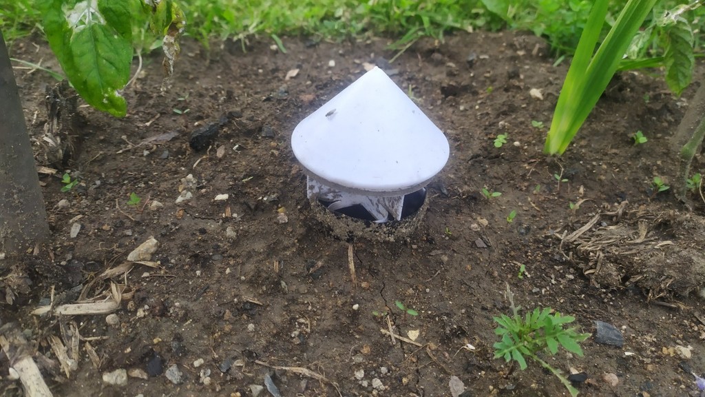 snail, slug trap - fast print (vase mode) by Dzip1 | Download free STL ...