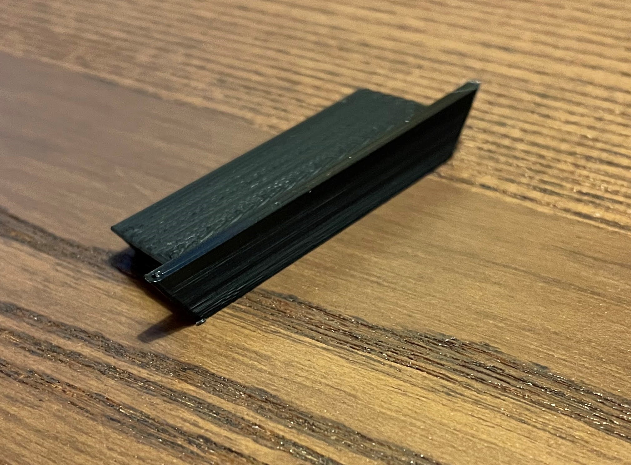 Locking insert for laptop stand by Douglas Hale | Download free STL ...
