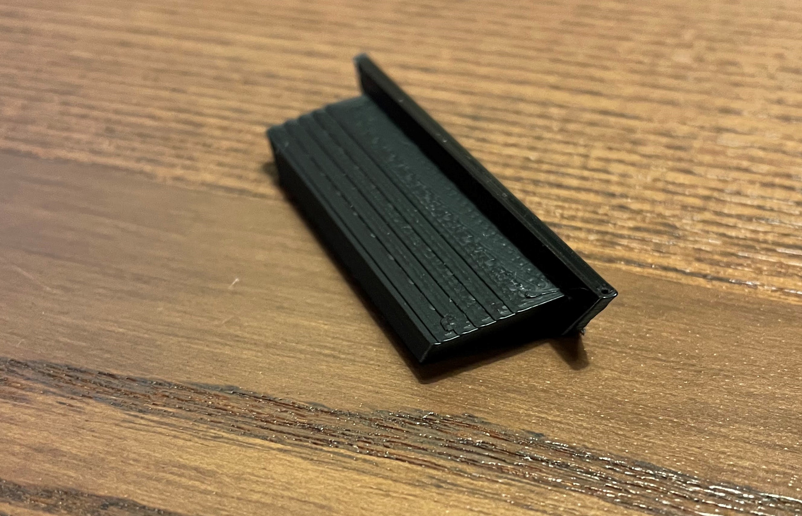 Locking insert for laptop stand by Douglas Hale | Download free STL ...