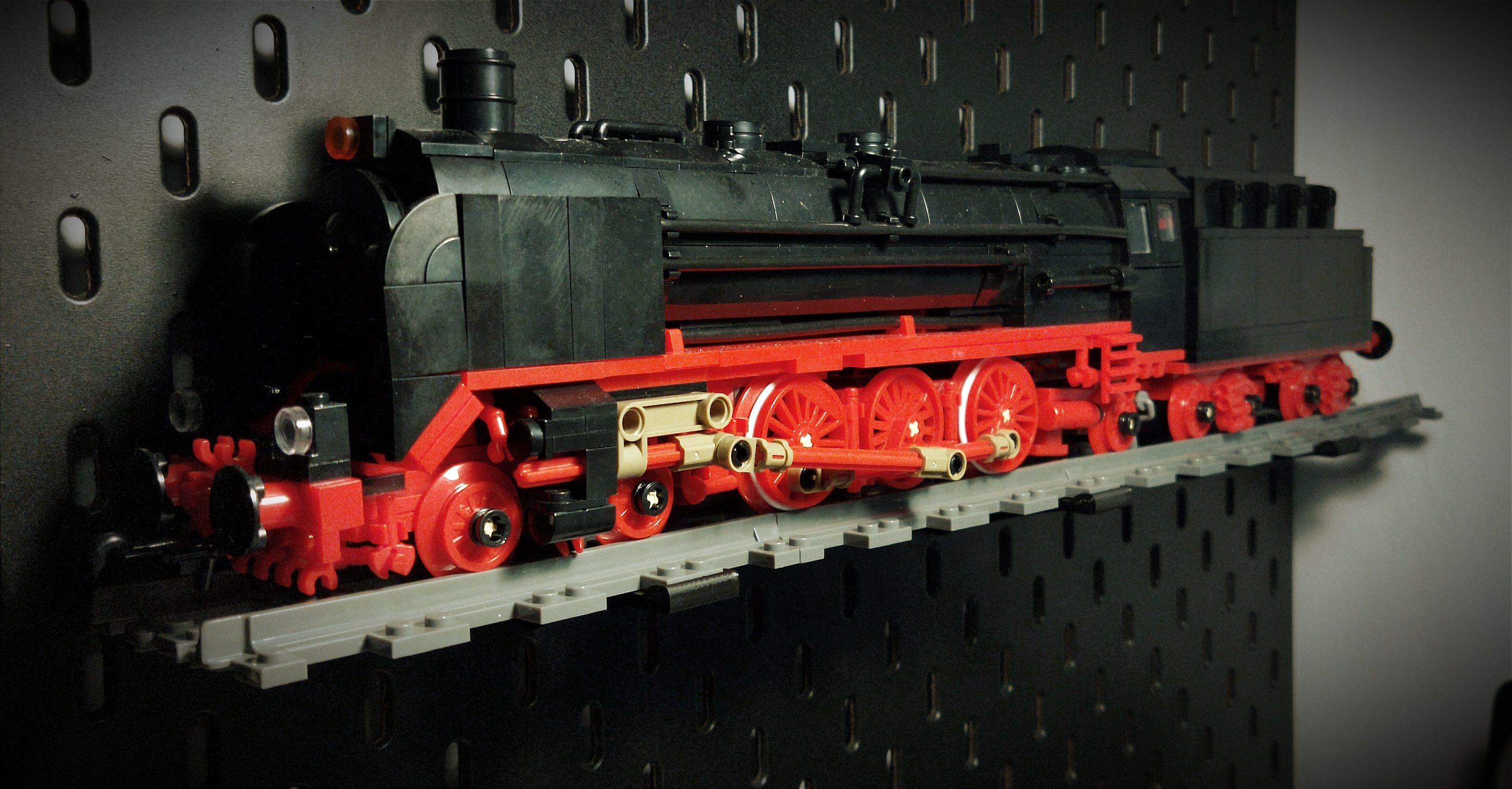 Skadis Lego train track mount by Otto | Download free STL model ...