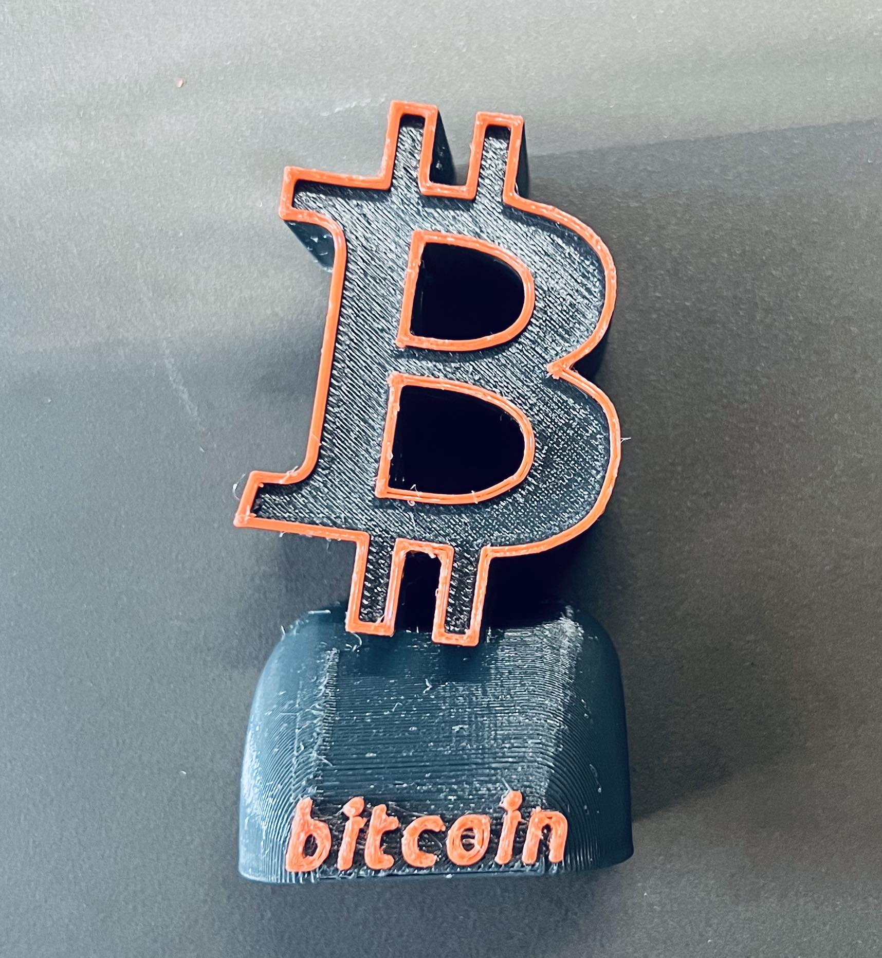 Simple Bitcoin statue by Roman | Download free STL model | Printables.com
