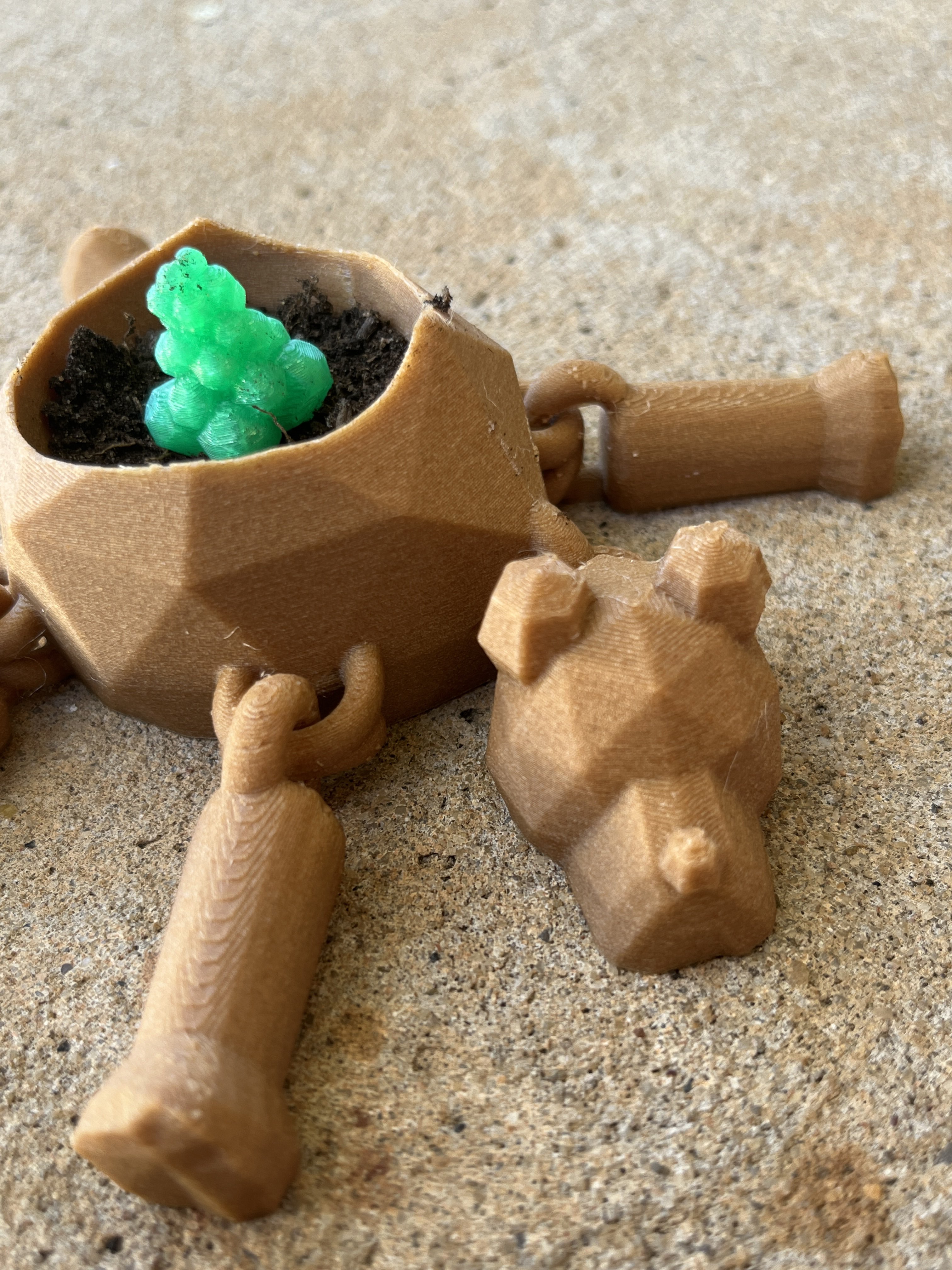 Low Poly Bear Pot by Teigan Blackshaw | Download free STL model | Printables.com