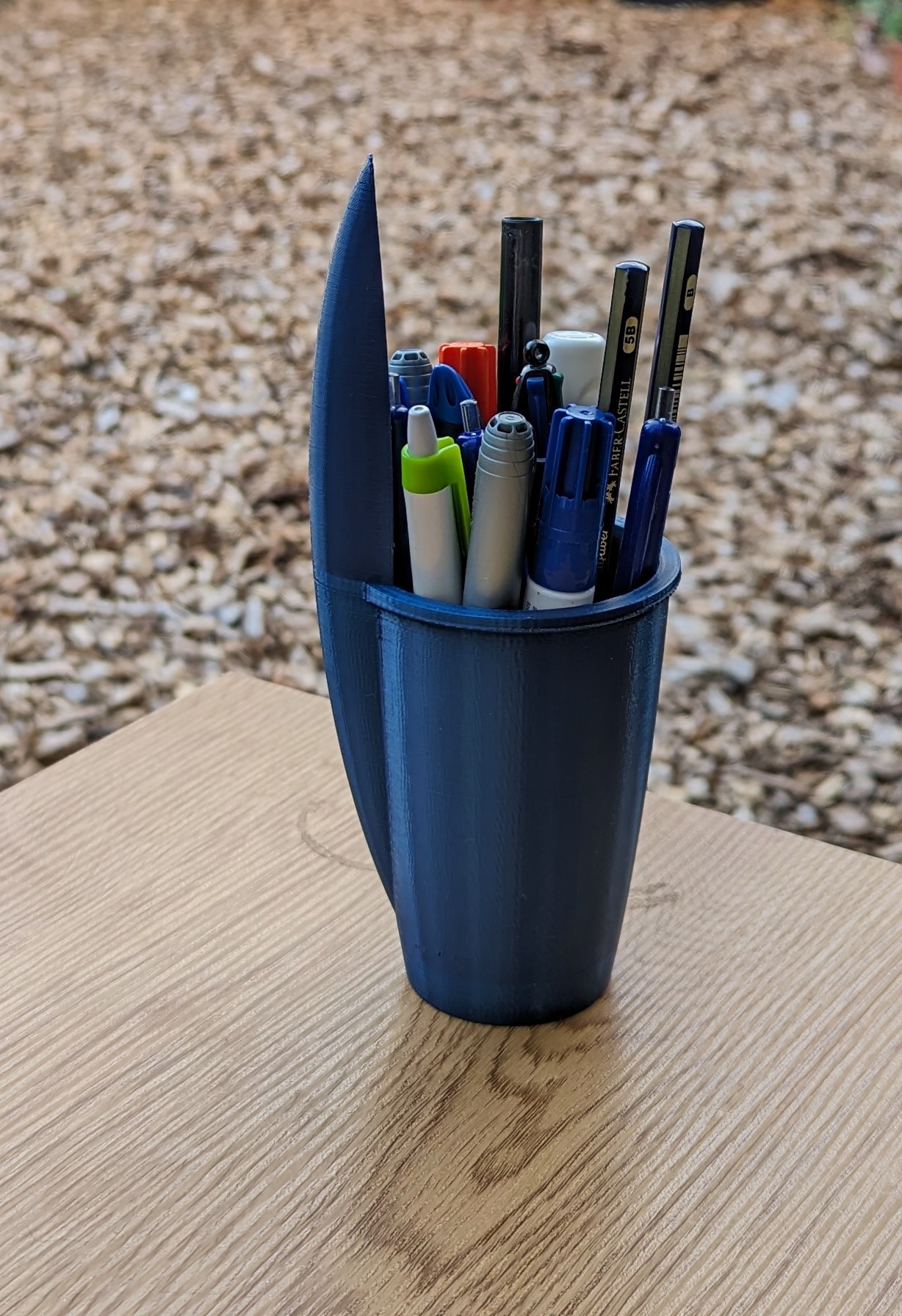 Penception; a pen cap pen cup by Slablaadje | Download free STL model ...