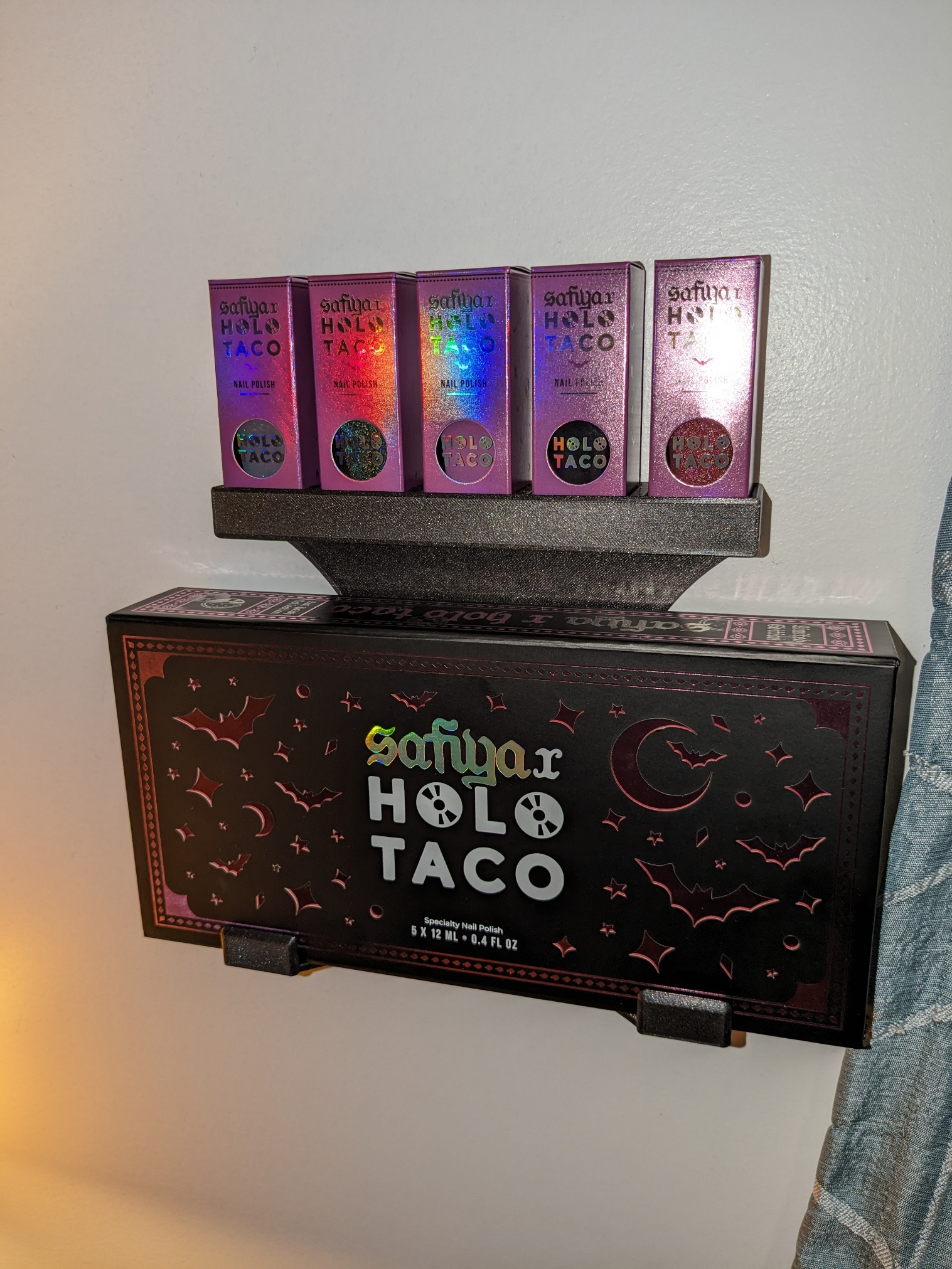 Holo Taco Collection box with nail polish display by emptyL | Download ...