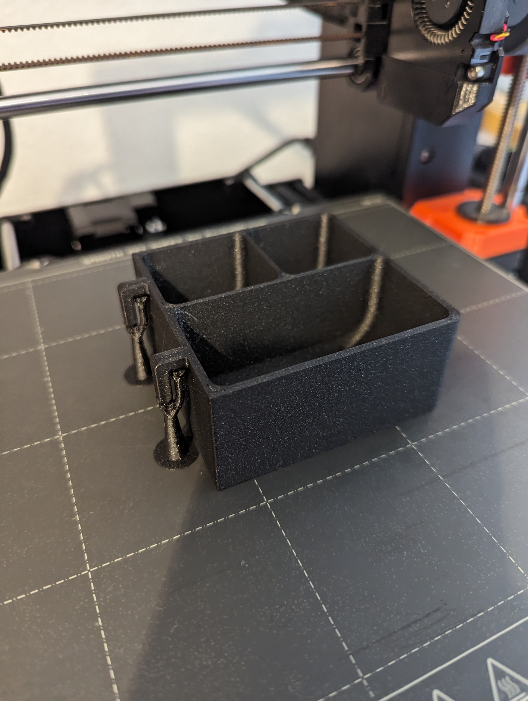 Skadis Tray for small stuff (screws / heat inserts) by Niclas S | Download free STL model ...