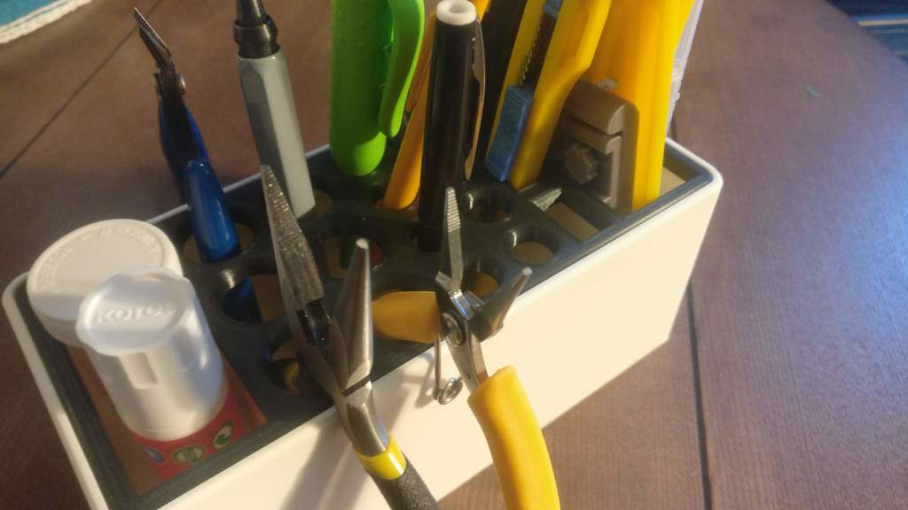 3D Printing Tool Holder by Robin Kurtz | Download free STL model ...