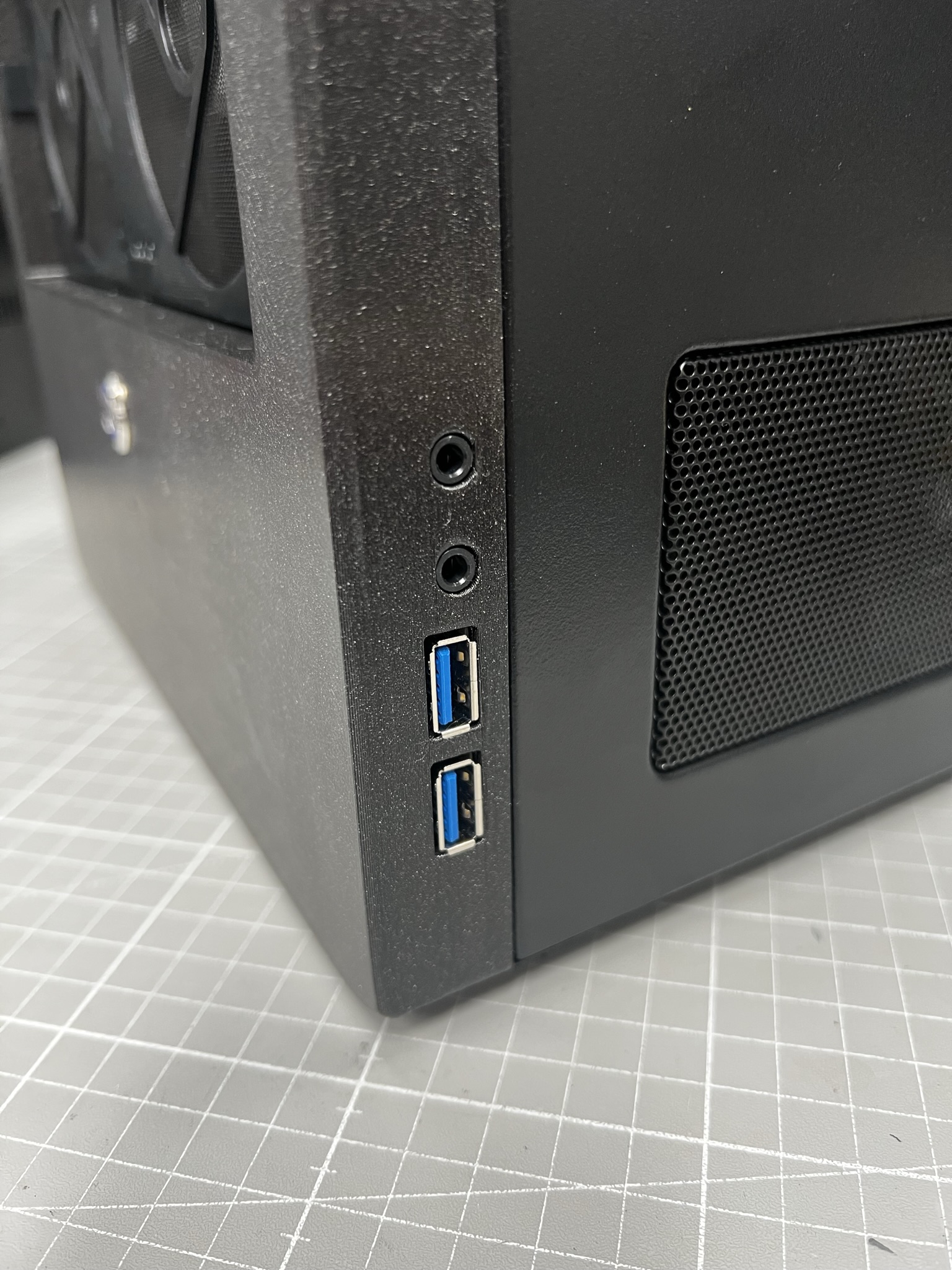 Fractal Node 304 better cooling front cover Mod von printingbuddy ...