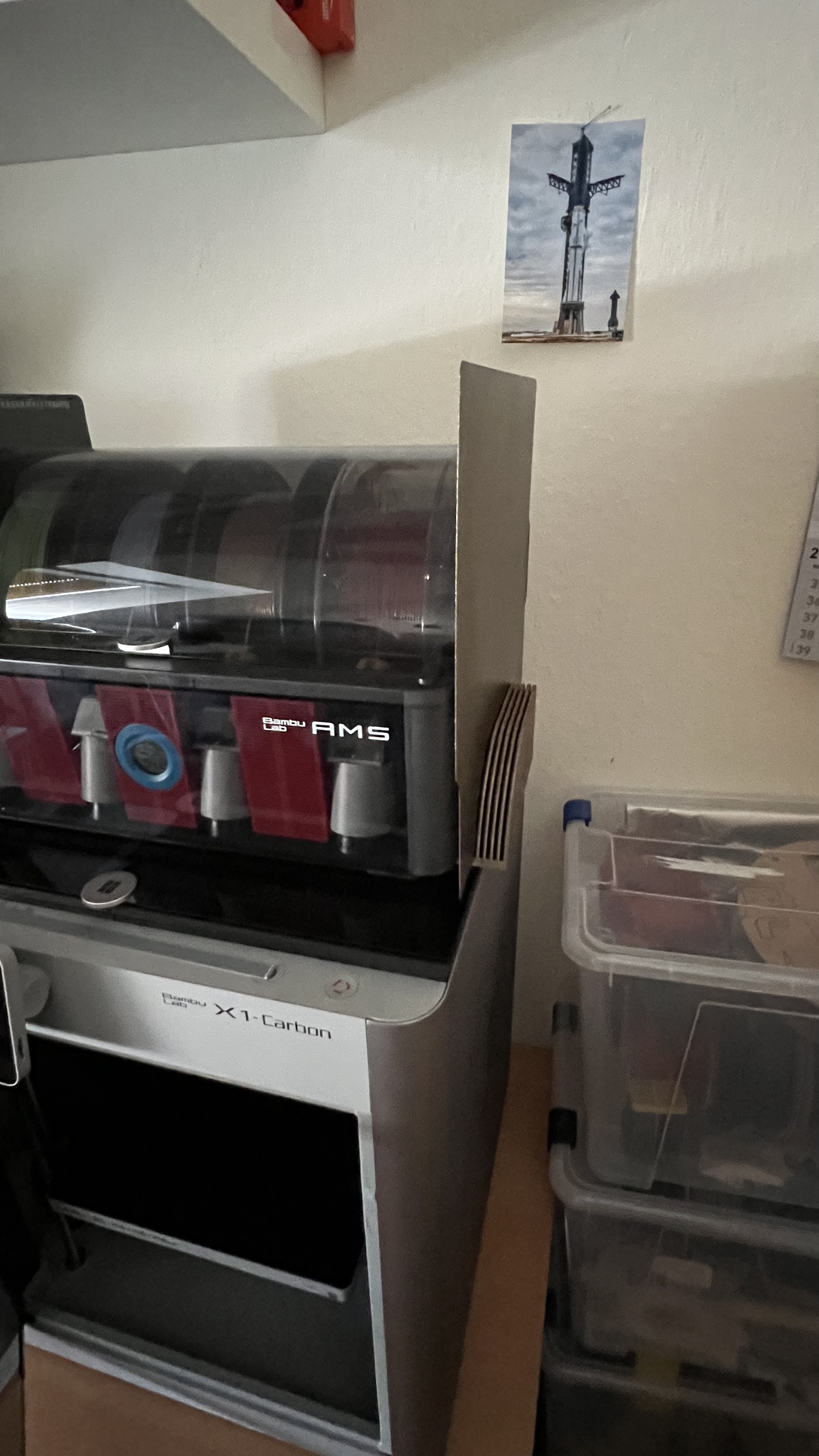 AMS Build Plate Holder BambuLab Update by Darkmoon | Download free STL ...